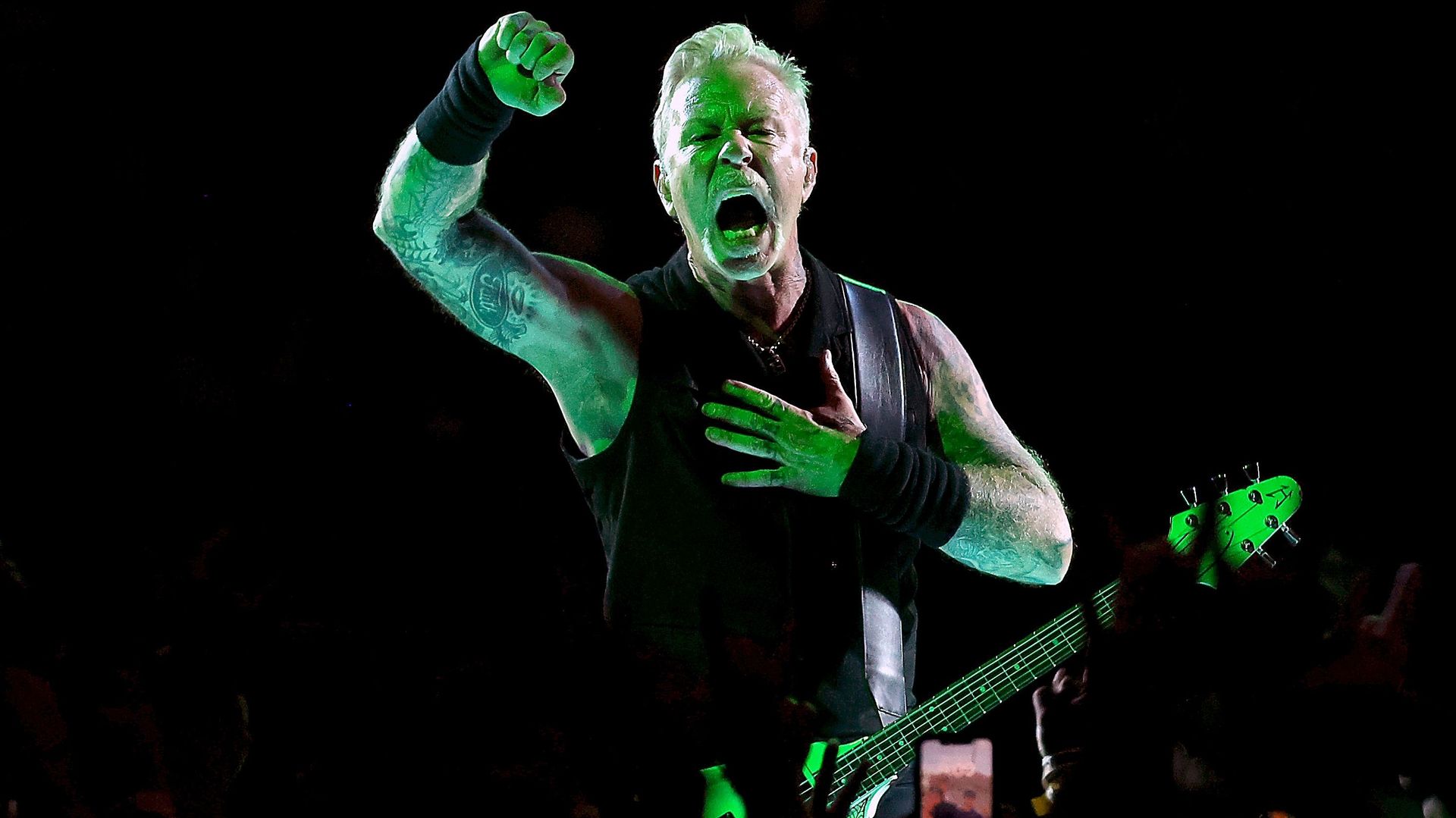 Metallica s’associe à la Croix-Rouge pour une tournée sous le signe de ...