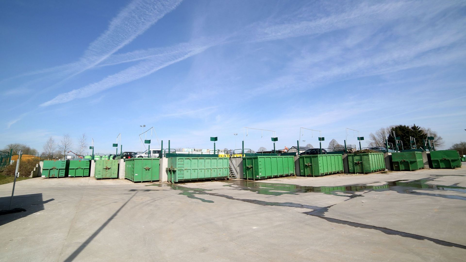 Coronavirus : contrairement à la Wallonie, la Flandre rouvre ses parcs ...