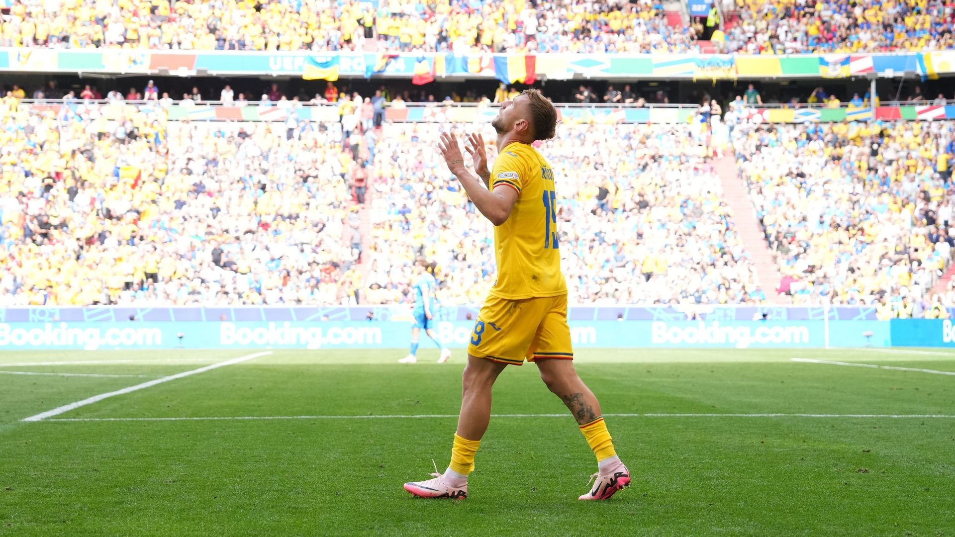 Euro 2024 – Roumanie – Ukraine : le Standard brille à travers Denis ...