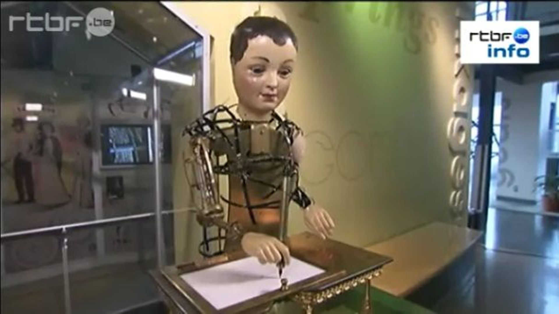 Le mystère d'un automate créé il y a plusieurs centaines d'années ...