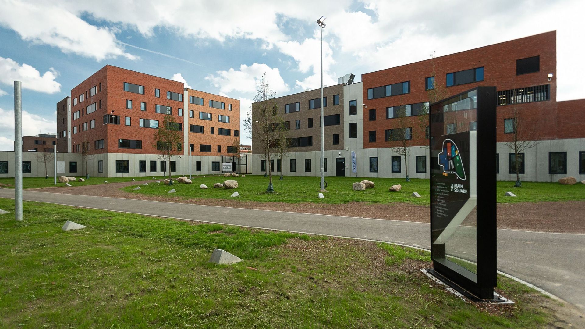 Inhumane Prison Conditions and Staff Shortage: An Inside Look - Archyde