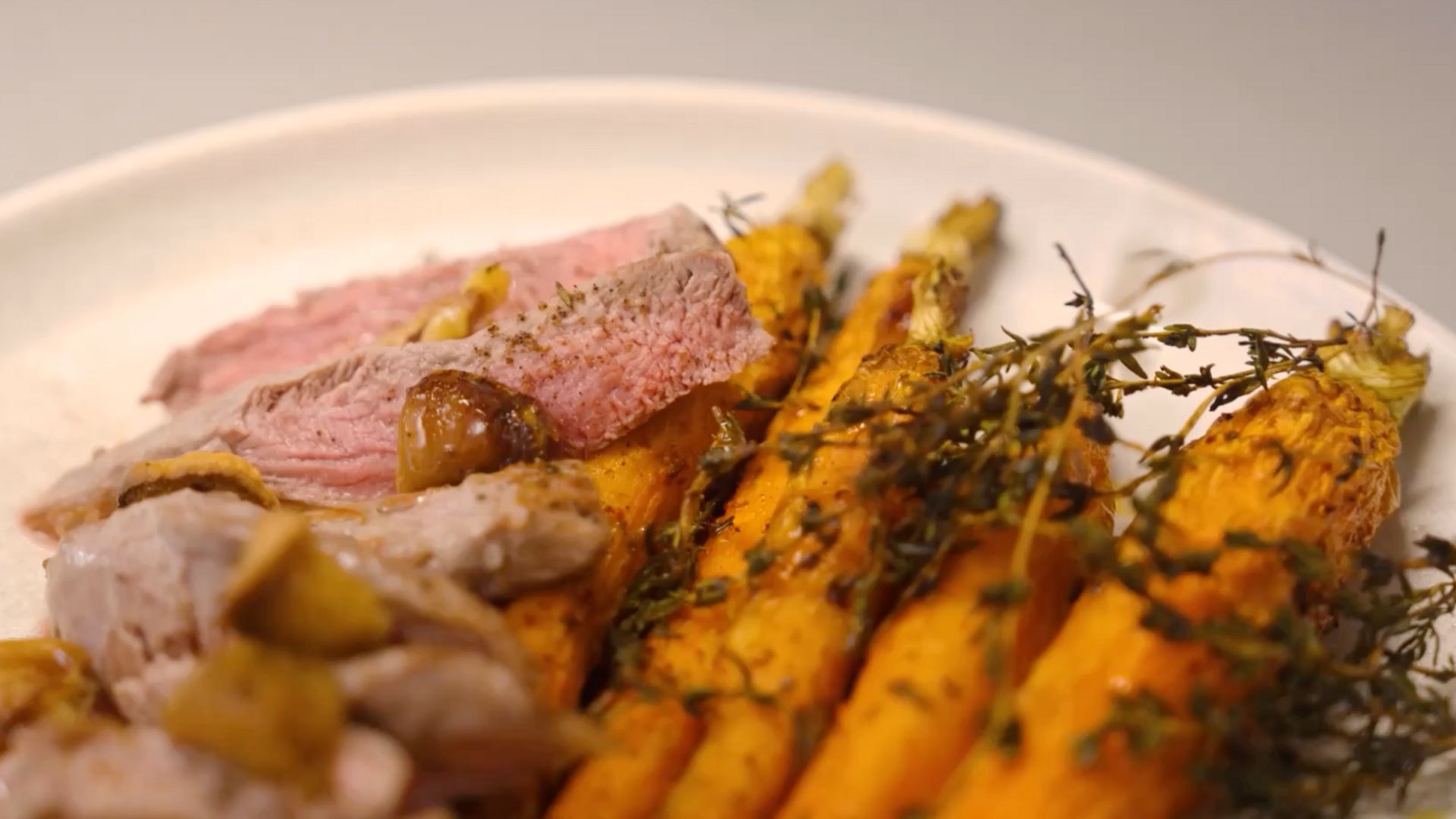 La recette montoise de côte de porc à l'berdouille - RTBF Actus