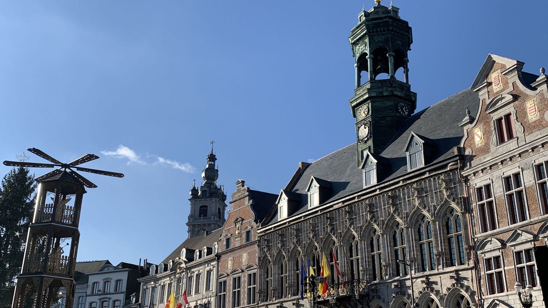 Hôtel de Ville de Mons : un joyau du patrimoine rénové - RTBF Actus