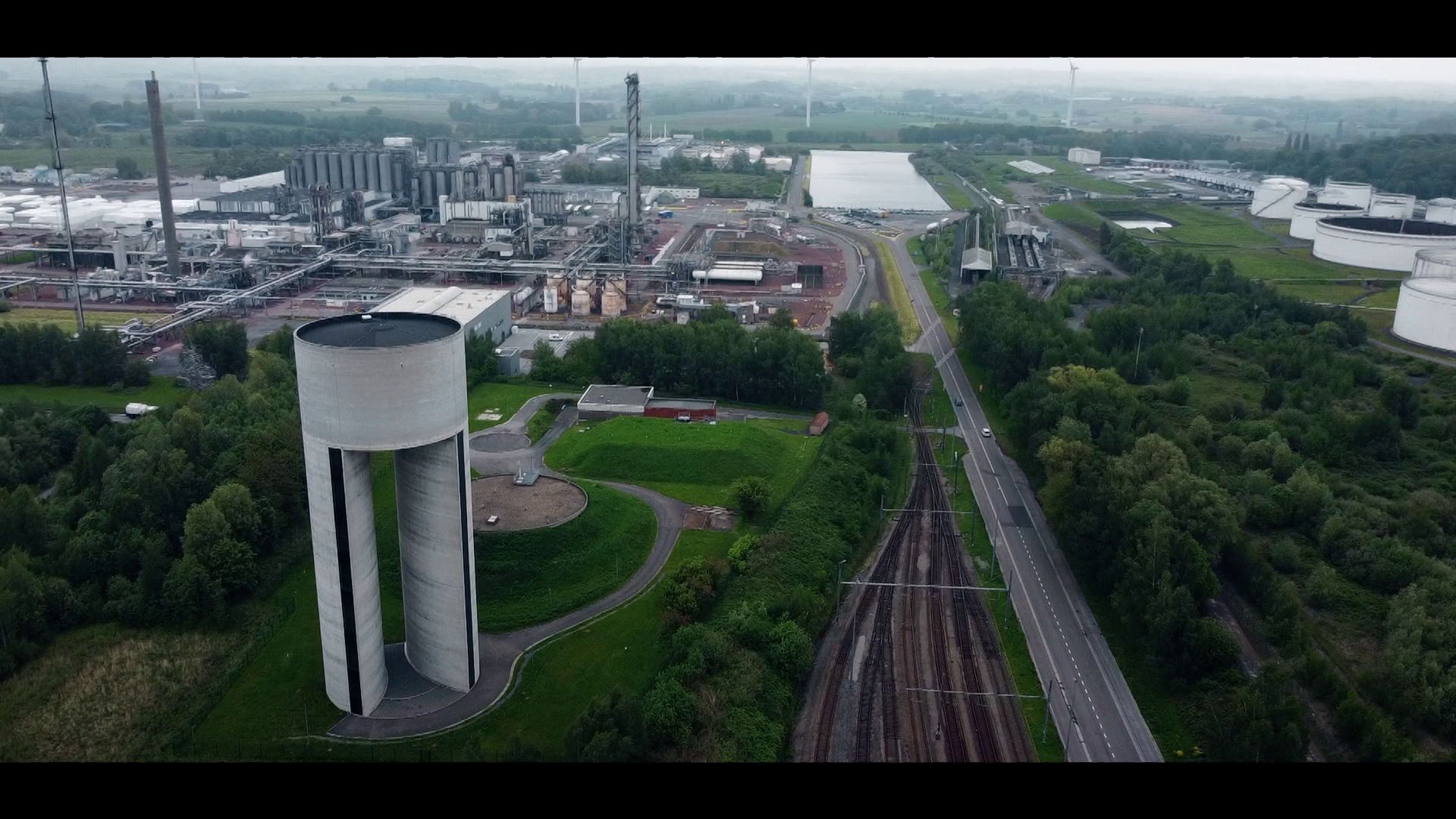 Feluy : TotalEnergies rejette des PFAS, des scientifiques pointent un ...