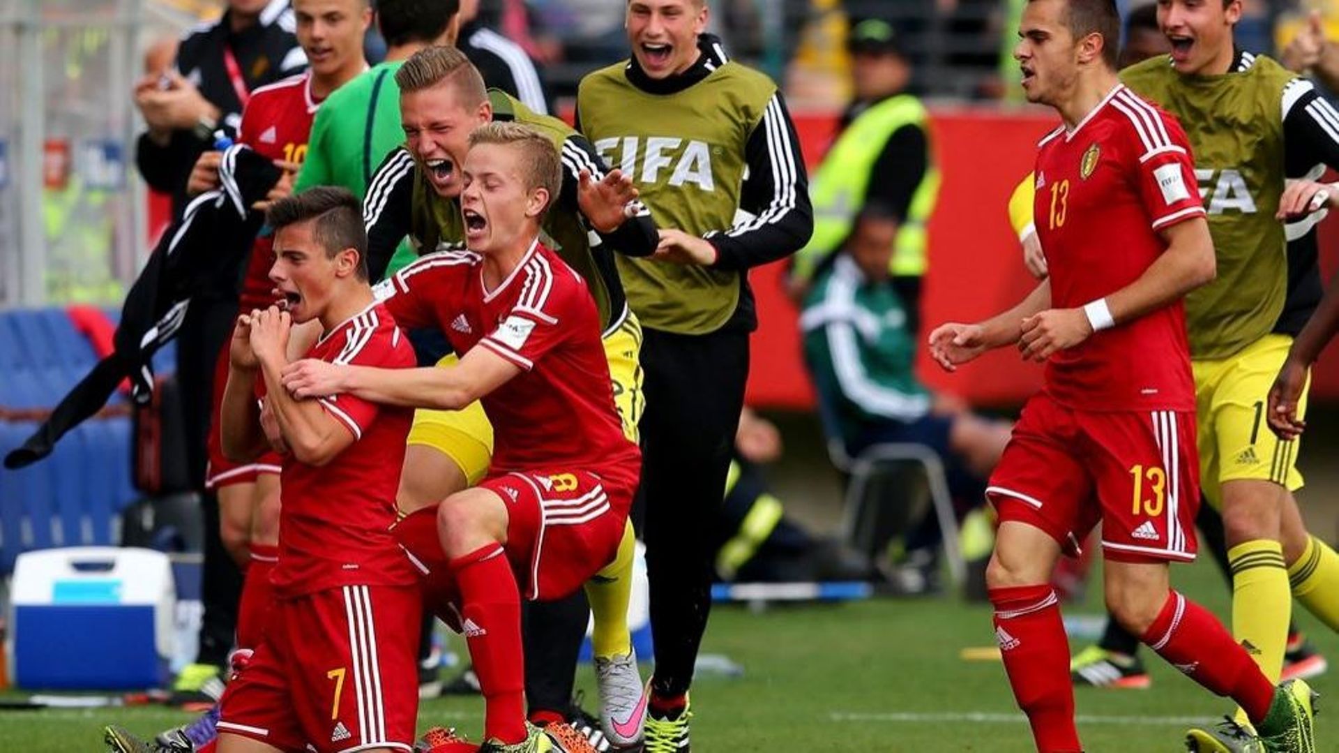 Des Diables en Rouge aux Diables en Bronze, il n'y a qu'un rap de ...