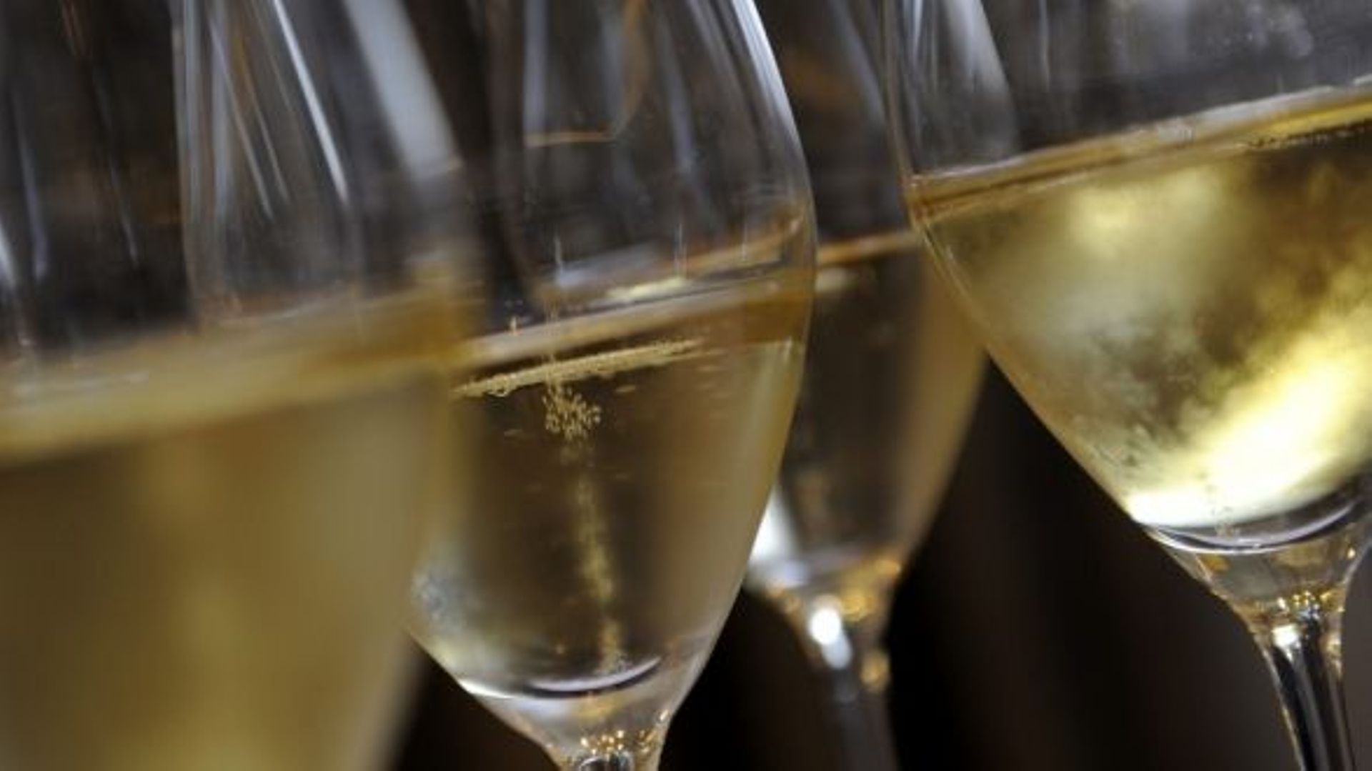 Le marché du champagne reste stable en Belgique - RTBF Actus
