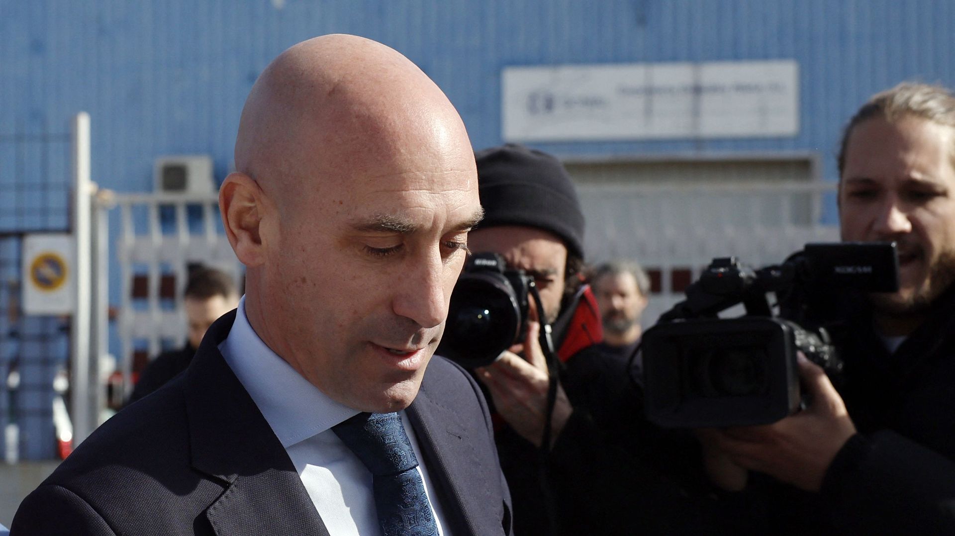 Baiser forcé : la condamnation de Luis Rubiales à une amende pour ...