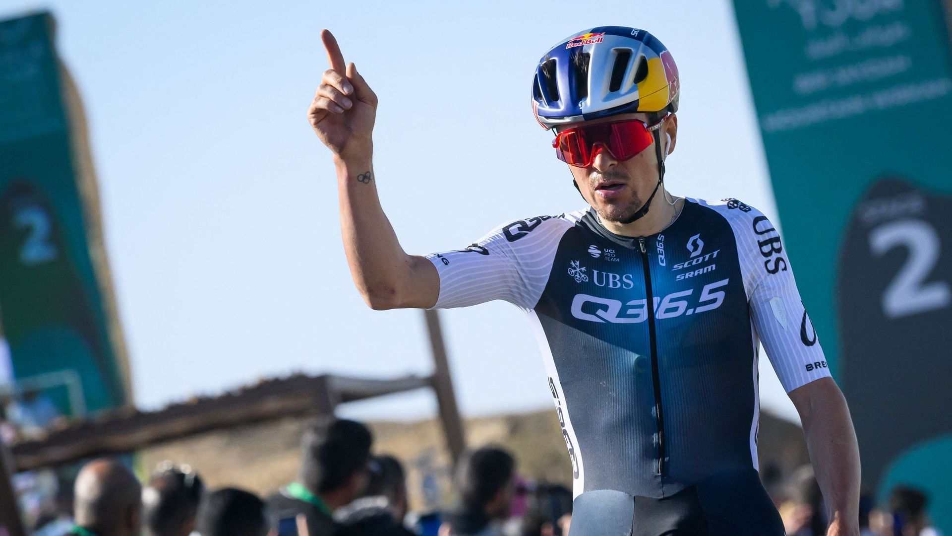 Excès d’offensives pour Van Gils au Tour d'Andalousie : le Belge perd ...