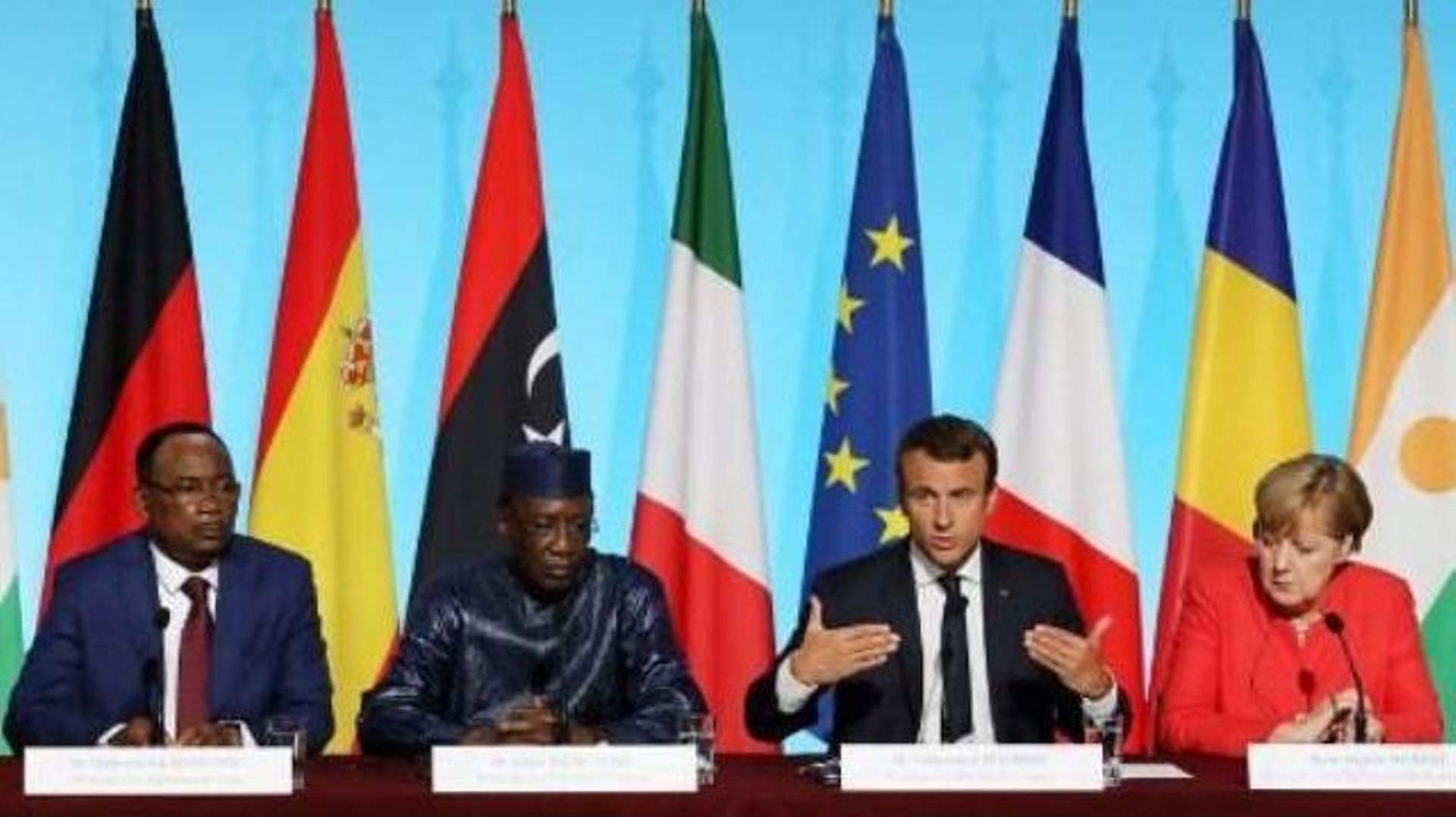 Emmanuel Macron propose 'd'identifier' les réfugiés dès le Niger et le ...