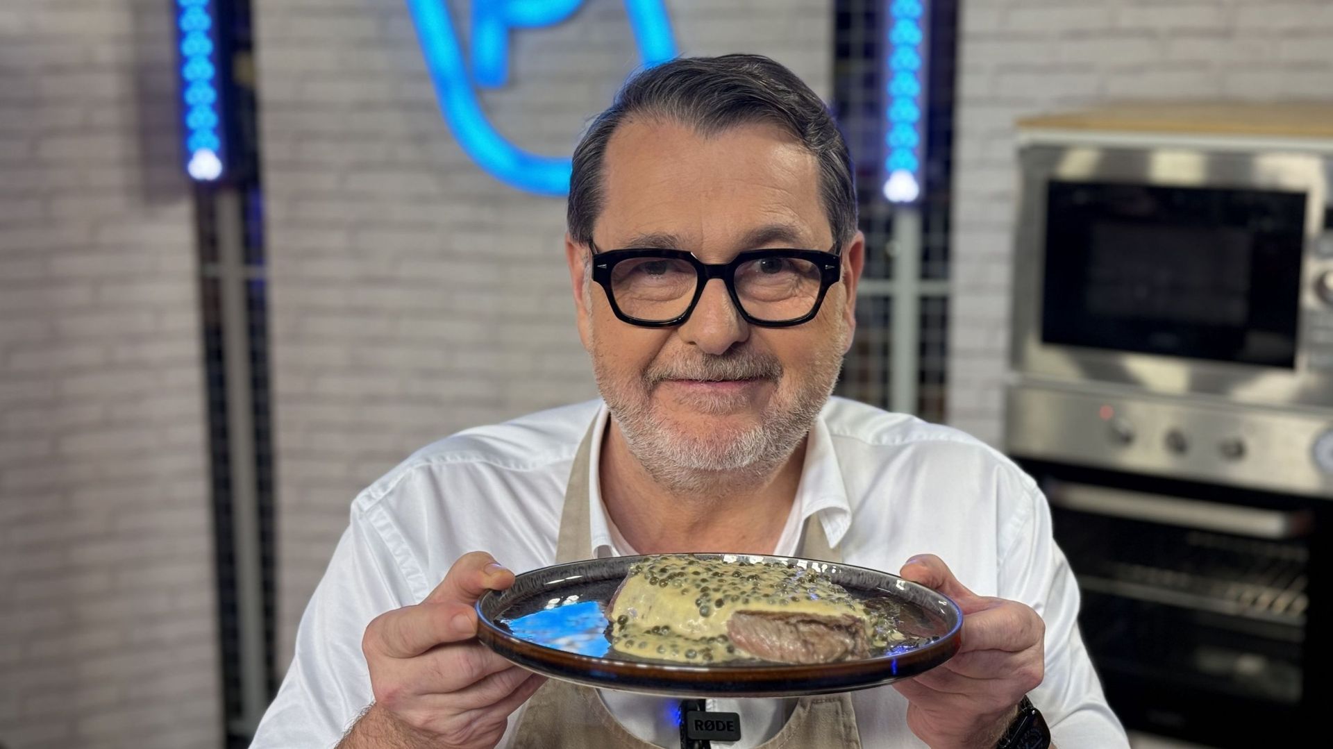 Les recettes de Carlo : sauce crème au poivre - RTBF Actus