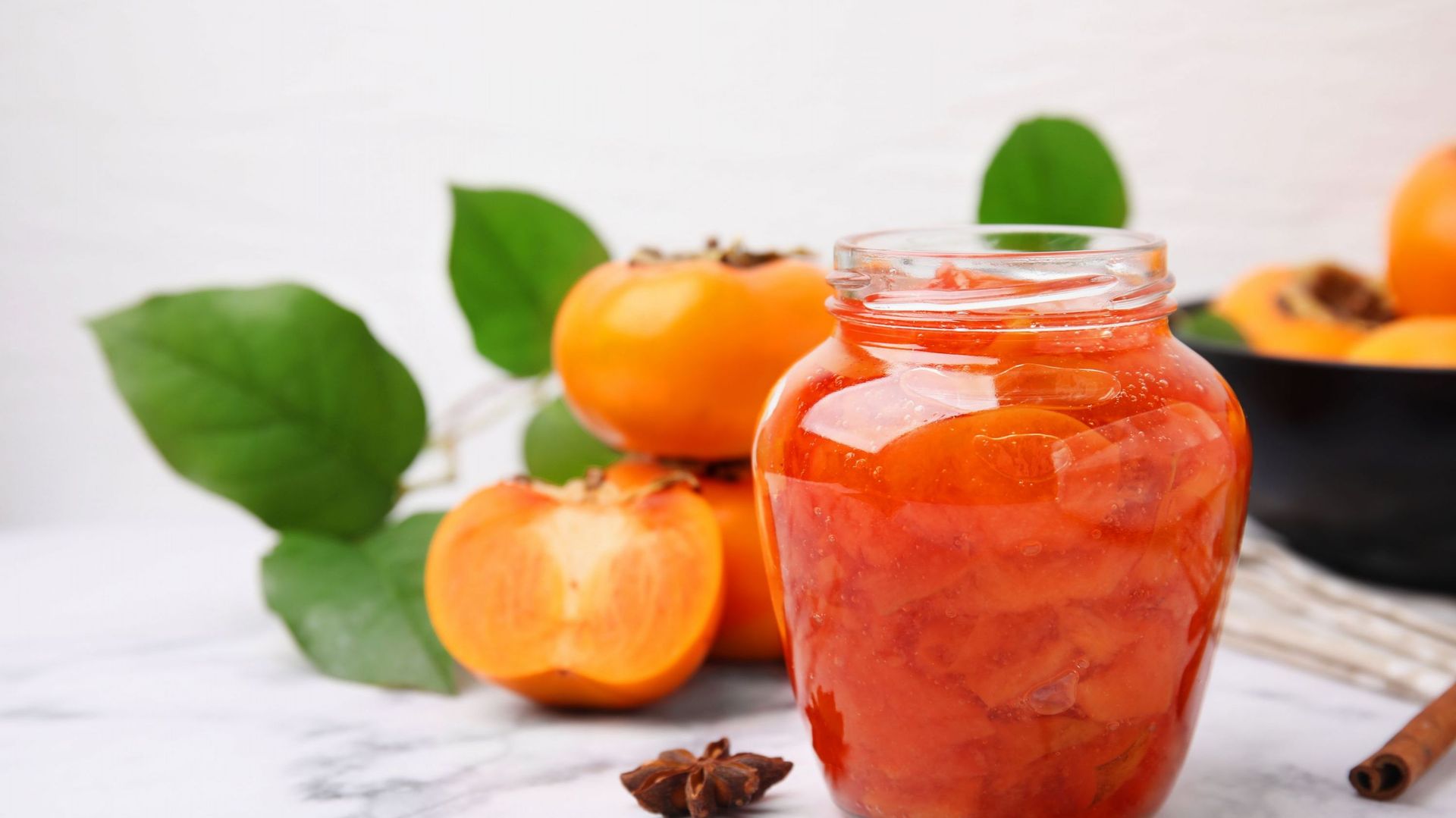 Le plaqueminier ou kaki : un fruit exotique d’hiver à cultiver au ...