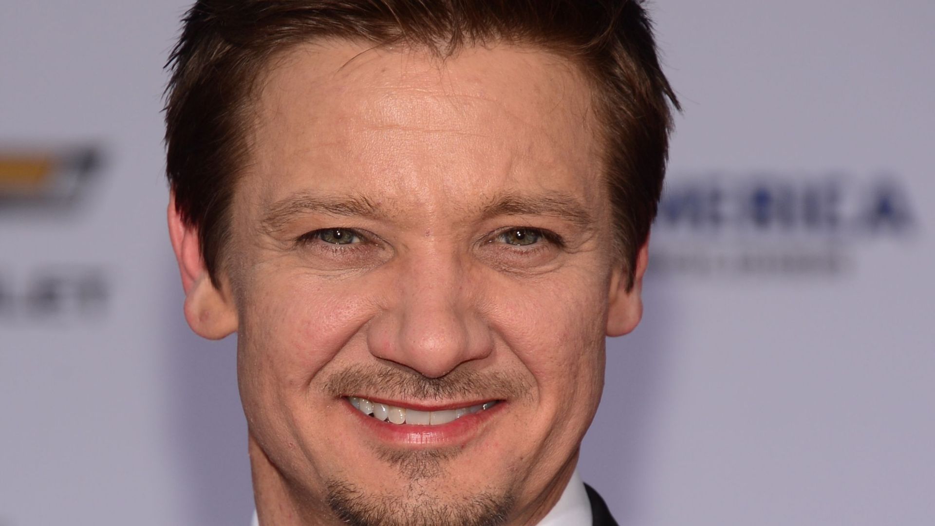 Jeremy Renner prêtera sa voix au héros de 'Arctic Justice: Thunder ...