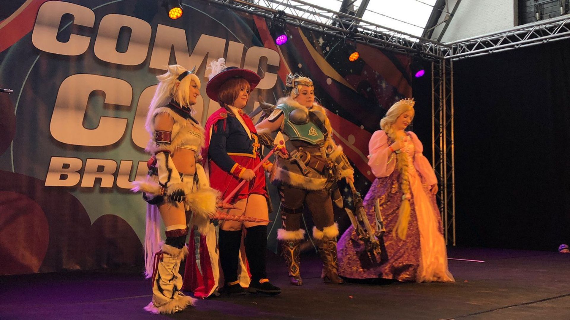 Comic Con Brussels : un univers fantastique où tout se paye - RTBF Actus