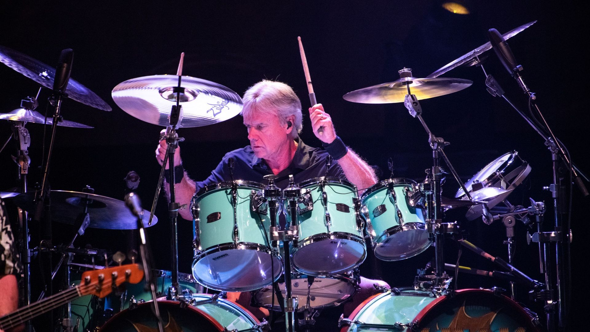 Le chanteur de Kansas atteint d'un cancer de la thyroïde - RTBF Actus