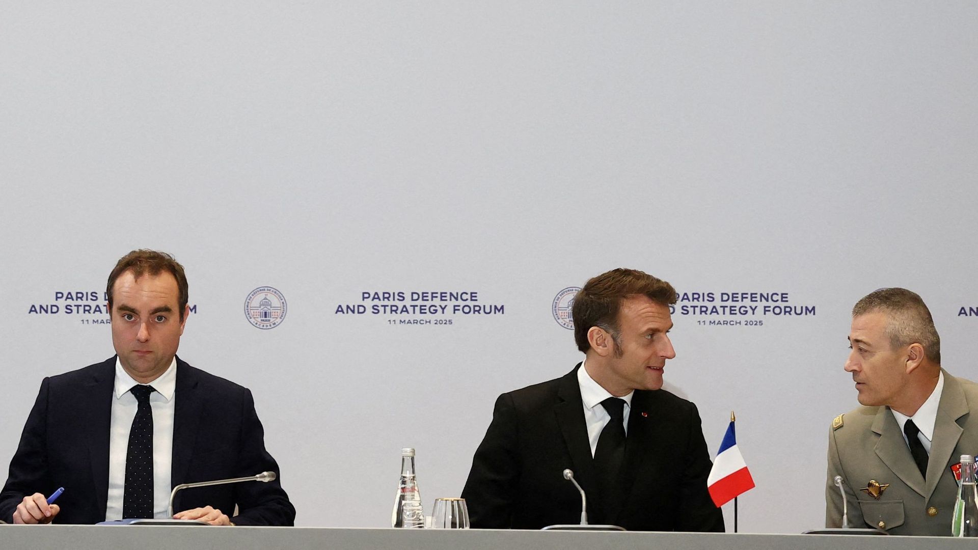 Guerre en Ukraine : Poutine d'accord sous conditions pour une trêve, Zelensky parle de ...