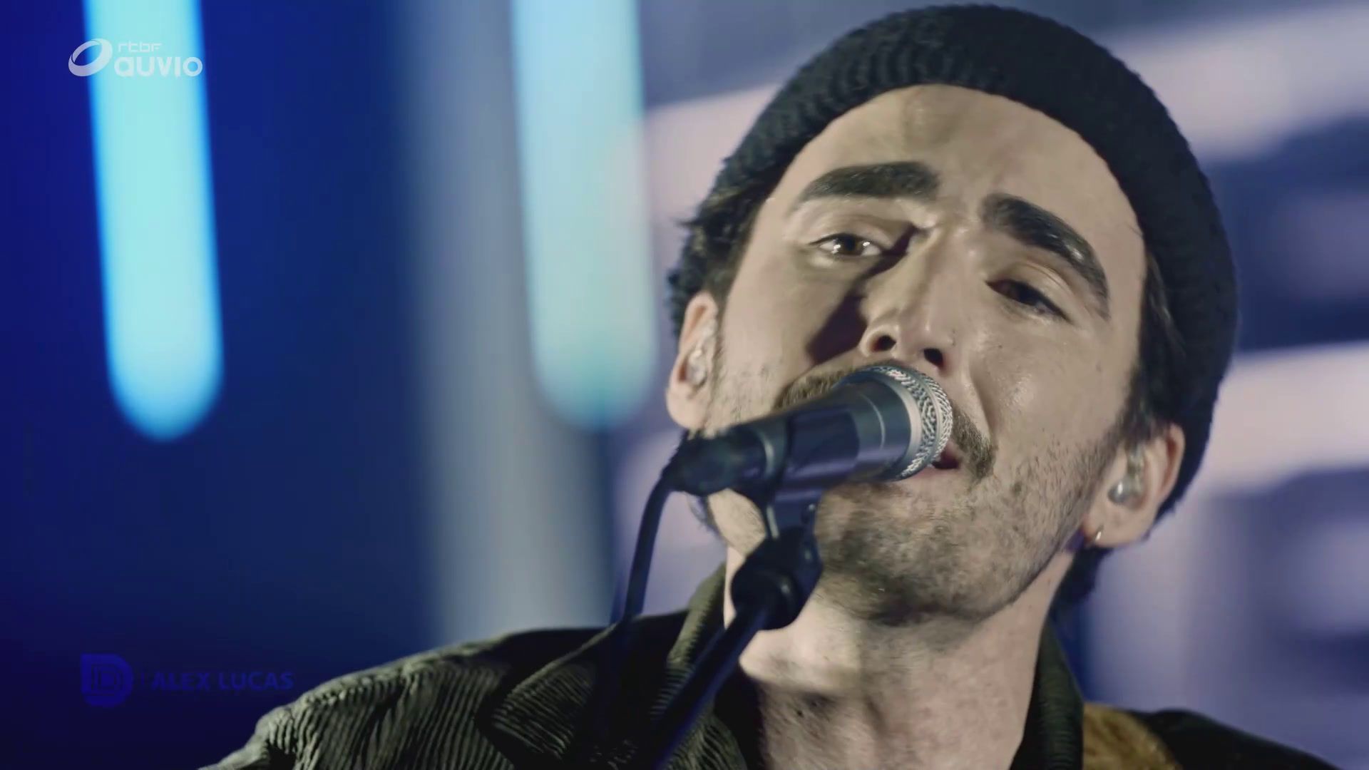 Alex Lucas et Konoba nous présentent leur nouvelle chanson Hold On en ...