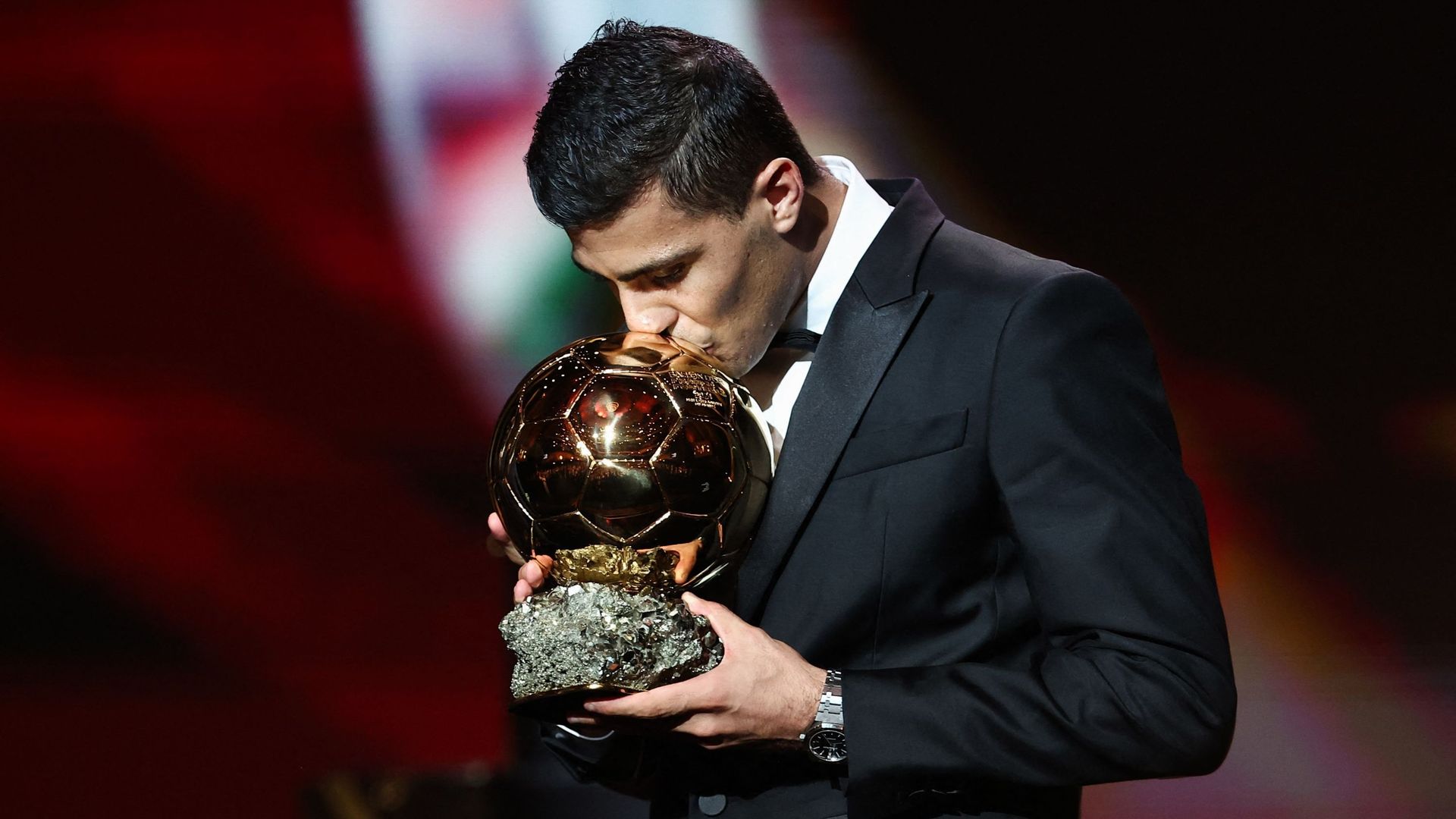 Rodri double Vinicius et décroche le Ballon d’or 2024 - RTBF Actus