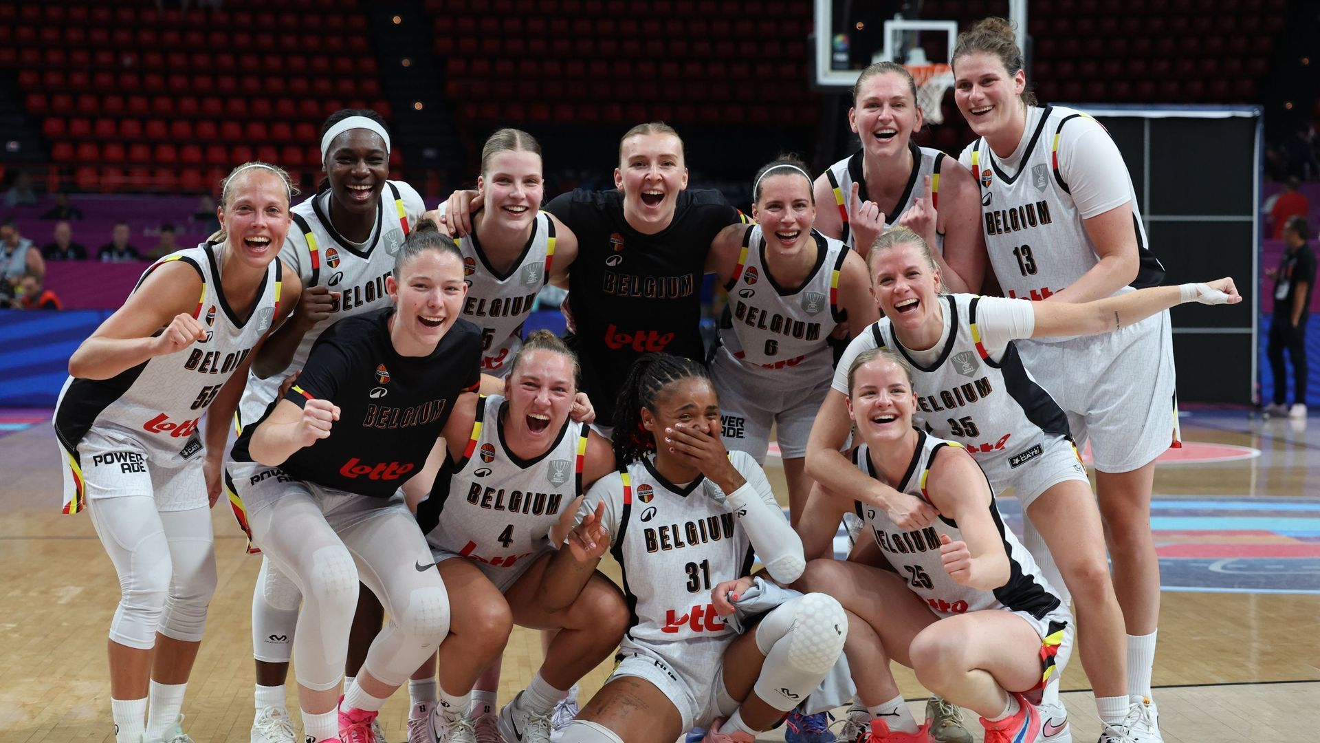 La légende Mike Thibault est le nouveau sélectionneur des Belgian Cats - RTBF Actus