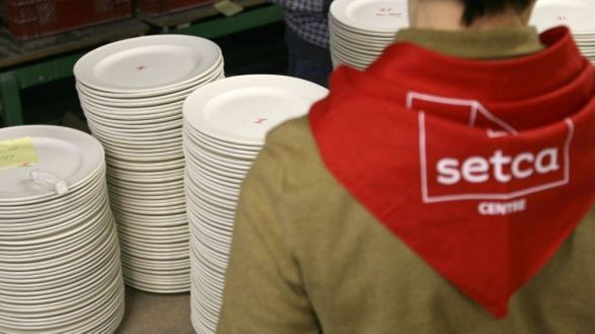 Grève du SETCa dans la région du centre et à Namur - RTBF Actus