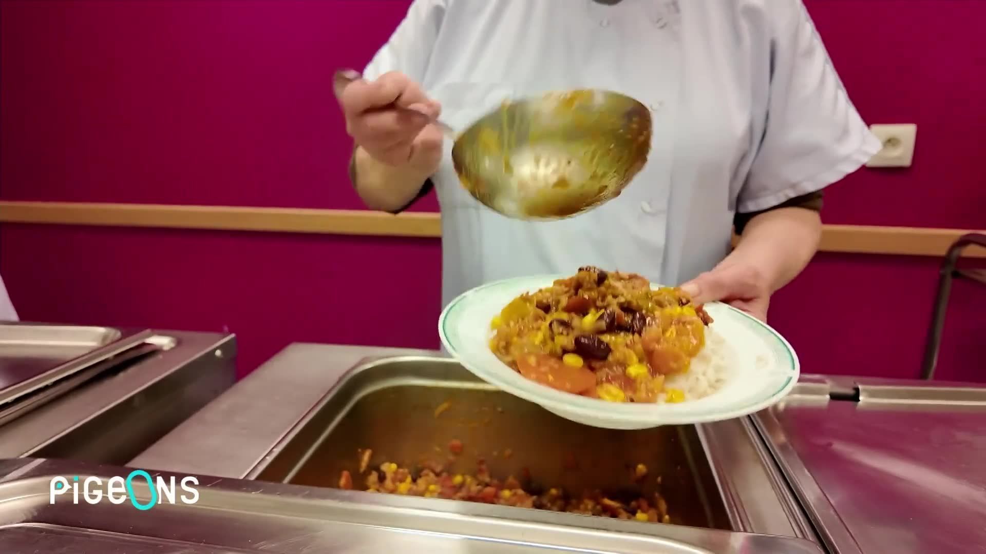 Le Resto du Coeur de Charleroi double le prix de ses repas ! - RTBF Actus