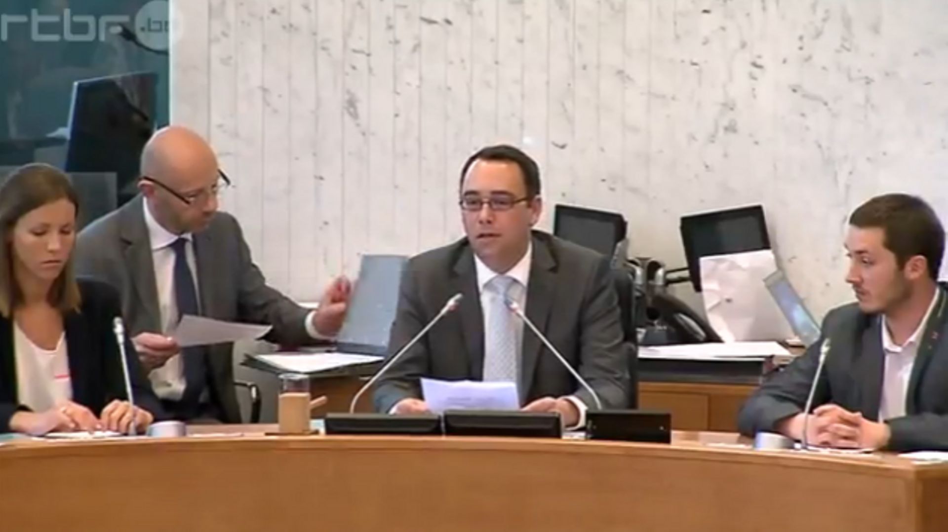 Parlement wallon: suivez la séance plénière en direct ce vendredi ...