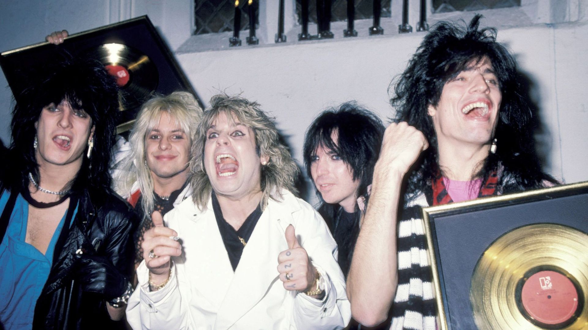 Amanda paris nude this girl has a radiant grin, a charming