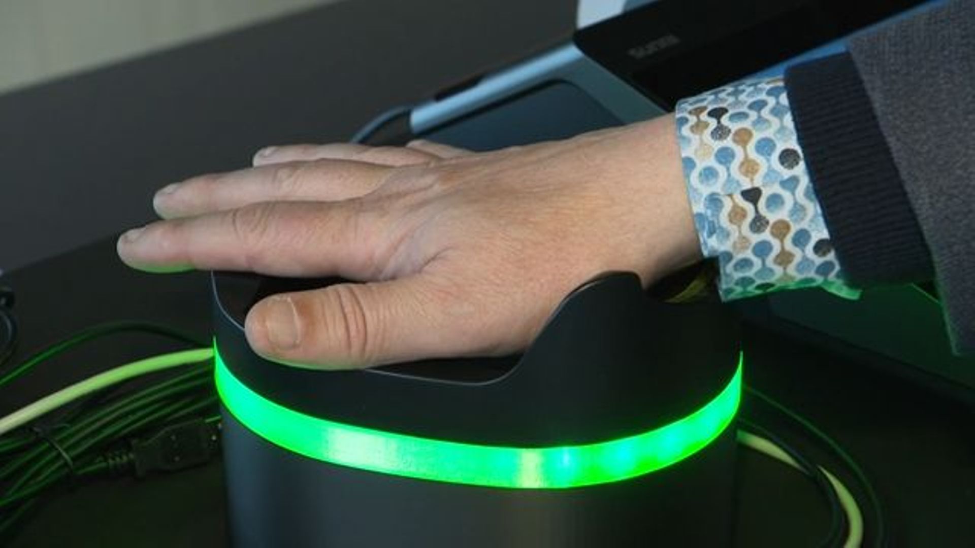 Un œil sur demain : scanner la paume de sa main pour se passer de carte ...