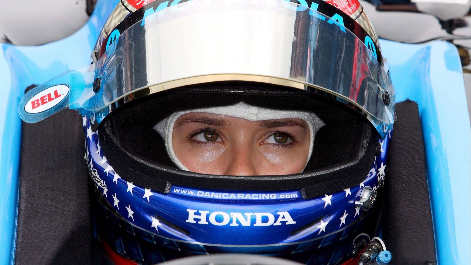 L'écurie USF1 officiellement lancée - RTBF Actus