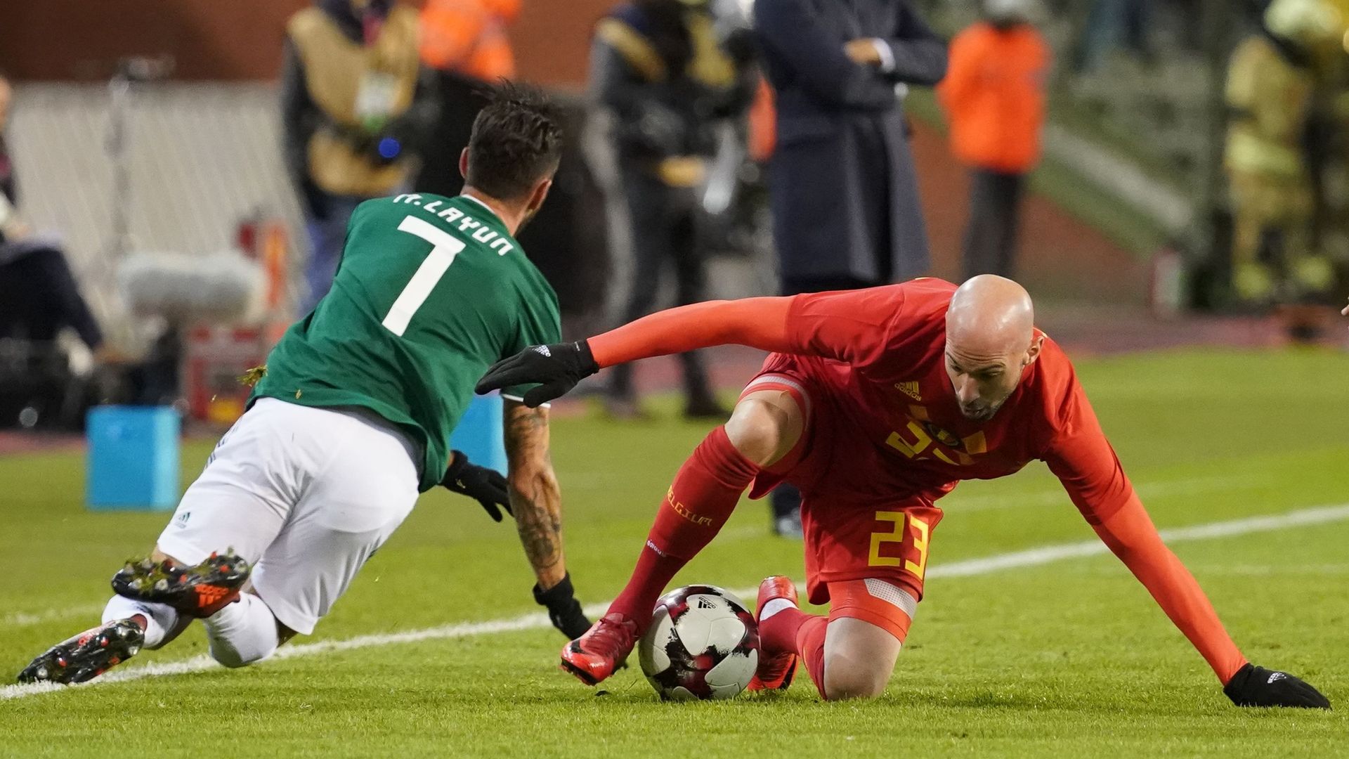 Ciman avoue 'être chez lui au Standard'... même s'il espère prolonger à ...