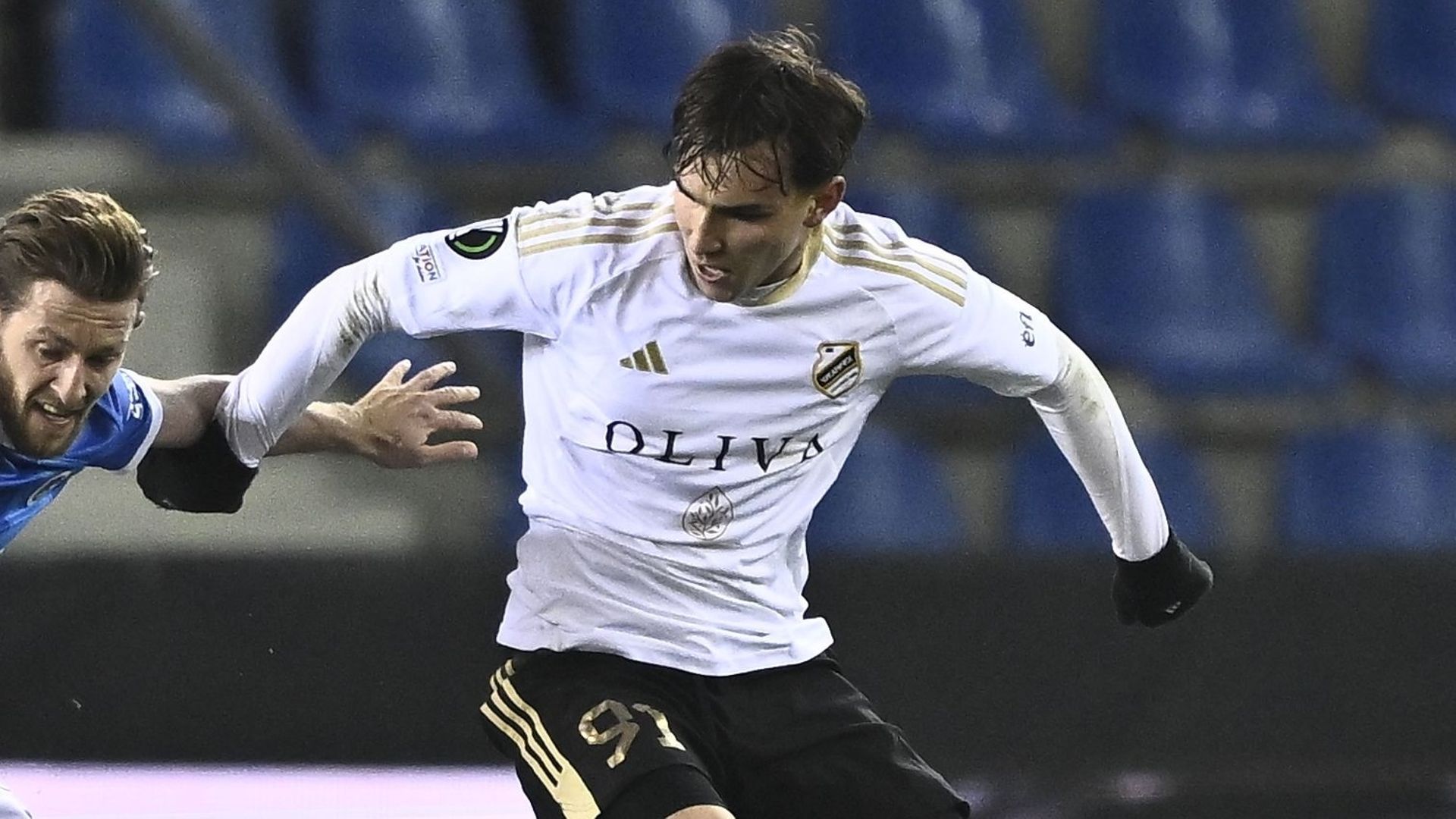 Anderlecht double la mise contre La Gantoise : les Mauves triomphent des Buffalos et confortent ...