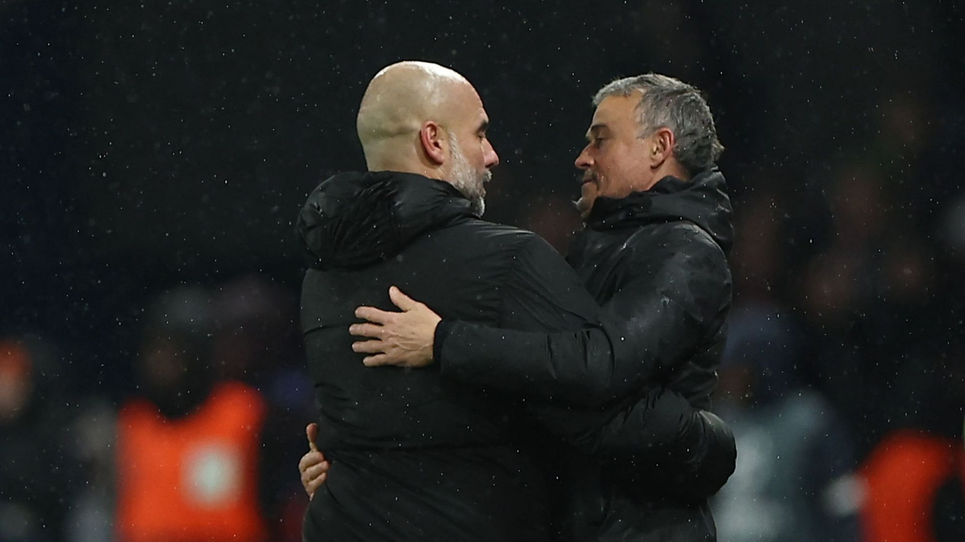 Luis Enrique défend sa jeune équipe, Pep Guardiola souligne la ...