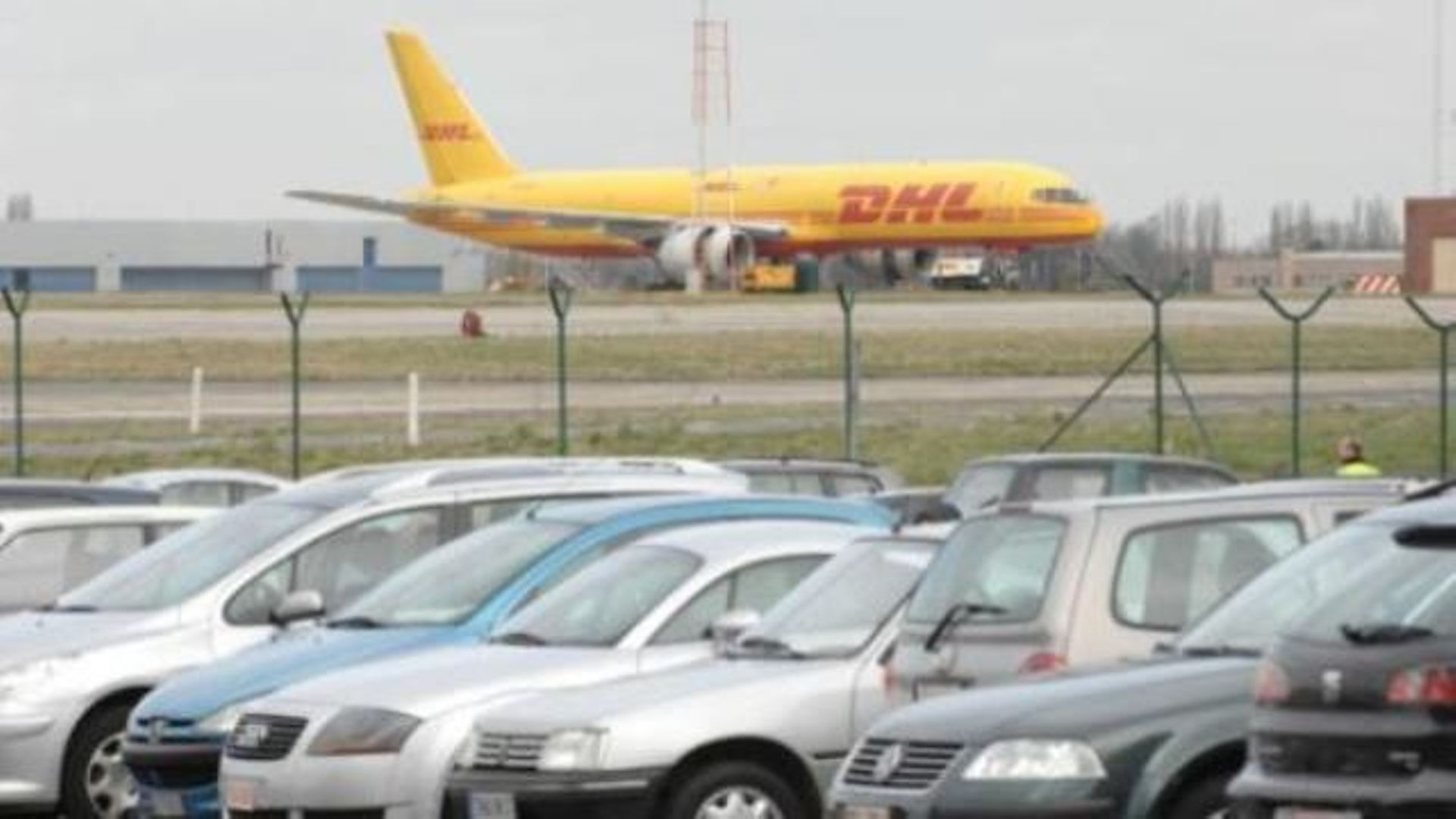 Le siège européen de DHL Express à Diegem est en grève - RTBF Actus