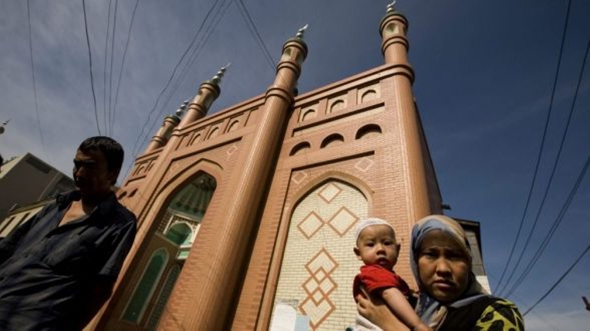 Xinjiang: installation de plus de 40 000 caméras de surveillance