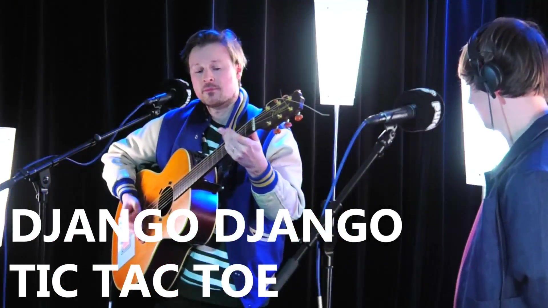Une voix féminine inhabituelle sur le nouveau single de Django Django ...