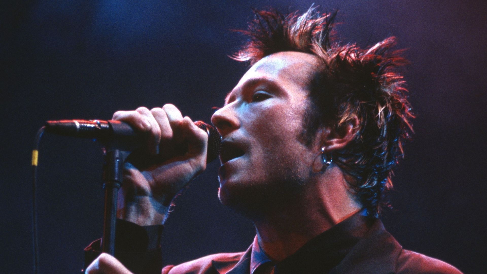 Un clip de Noah Weiland avec des images générées par l'IA montre Slash ...