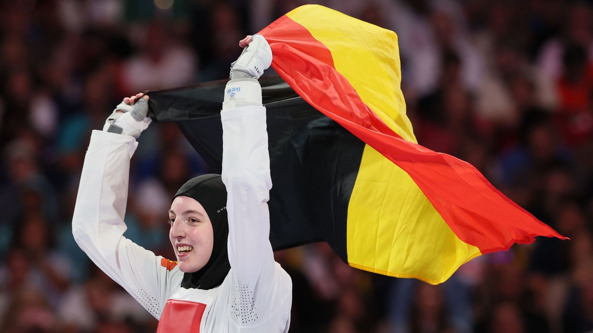 Sarah Chaâri sacrée championne du monde de taekwondo pour la deuxième fois - RTBF Actus