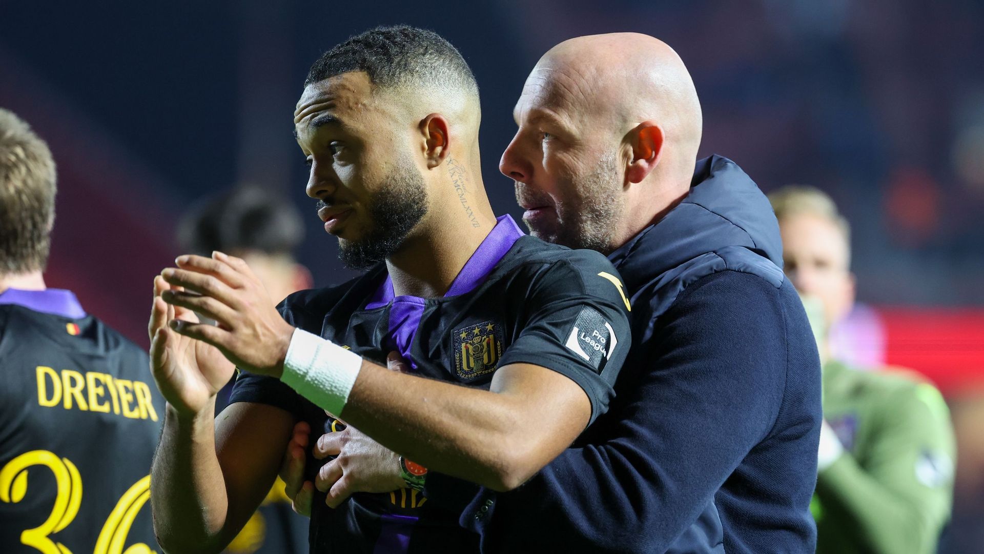 Diables Rouges : Wout Faes, un titulaire qui pose question - RTBF Actus