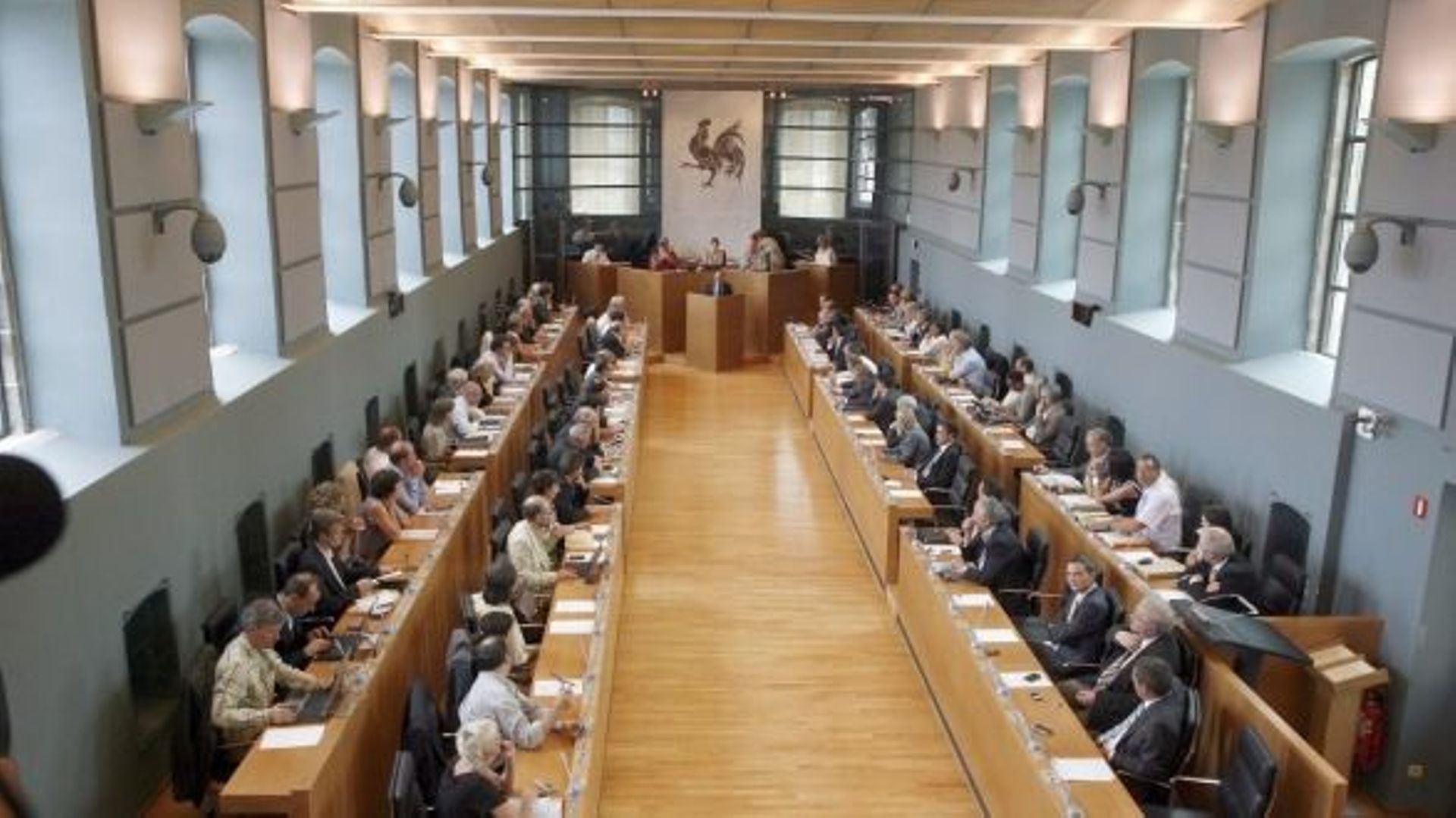 Le gouvernement wallon a bouclé quelques dossiers durant la nuit - rtbf.be