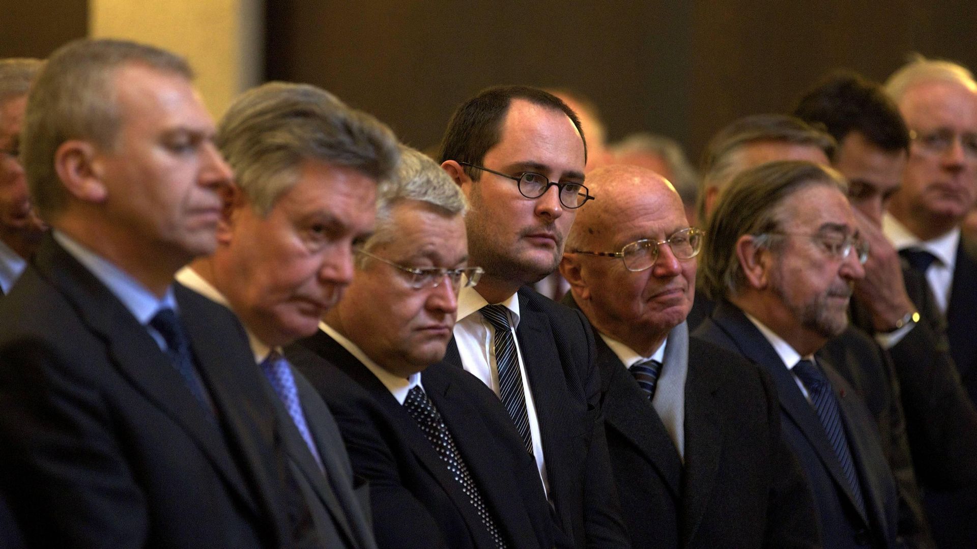 Des centaines de personnes rendent un dernier hommage à Willy De Clercq ...