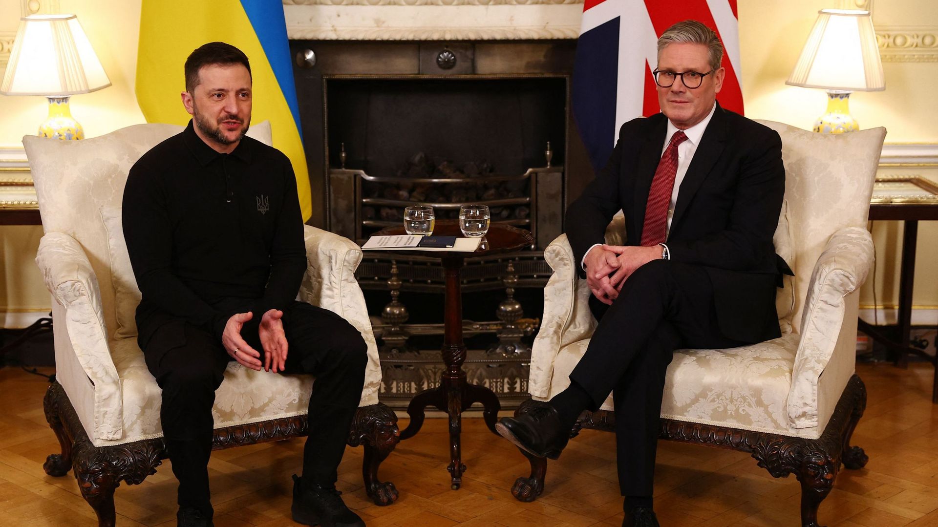 Guerre En Ukraine Volodymyr Zelensky Accueilli Par Keir Starmer à