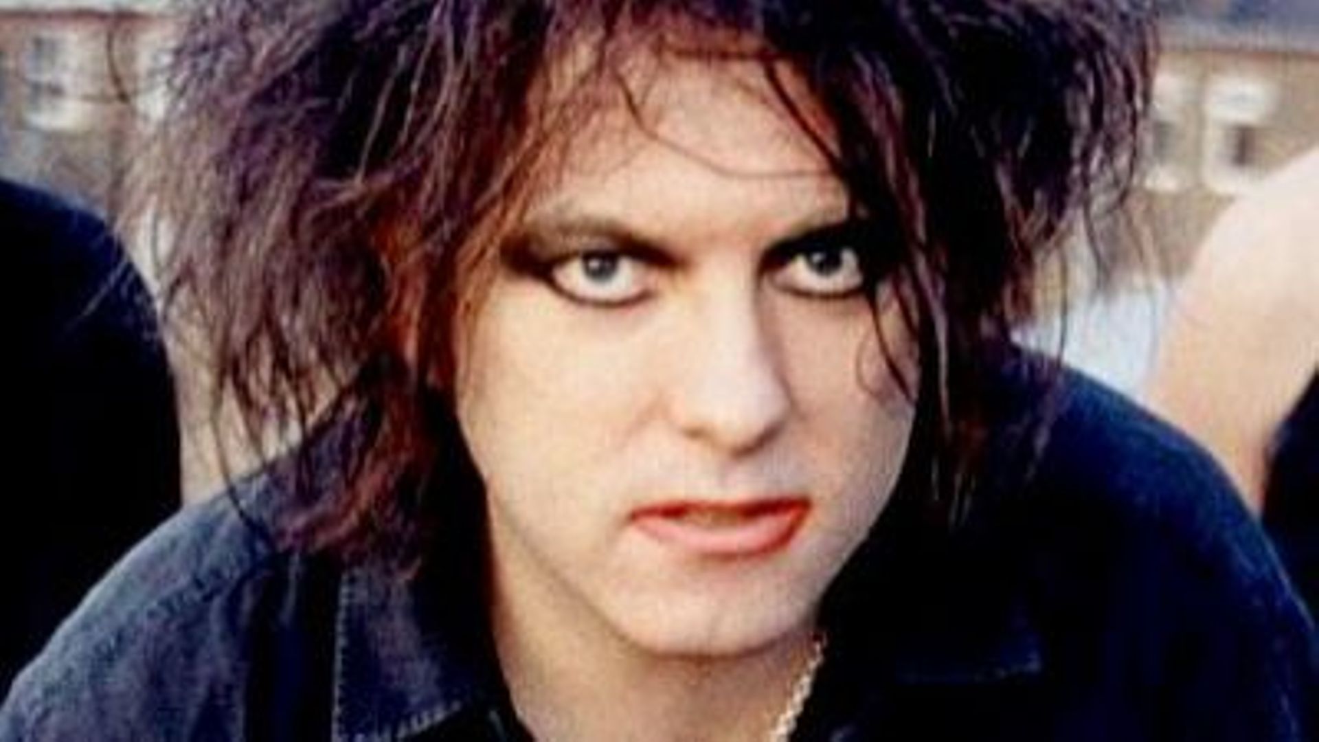 Crystal Castles/Robert Smith: le clip - RTBF Actus