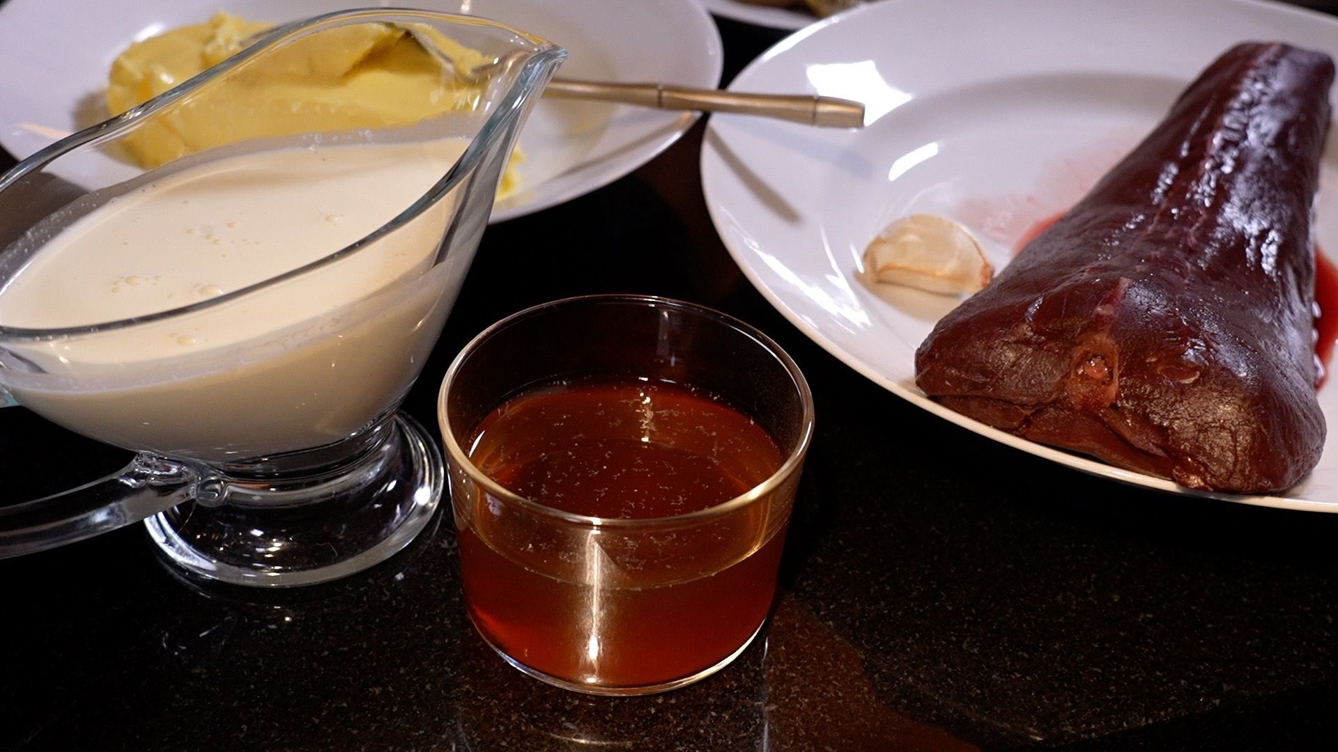 Recette du Râble de lièvre à la moutarde de Gerald Watelet - RTBF Actus