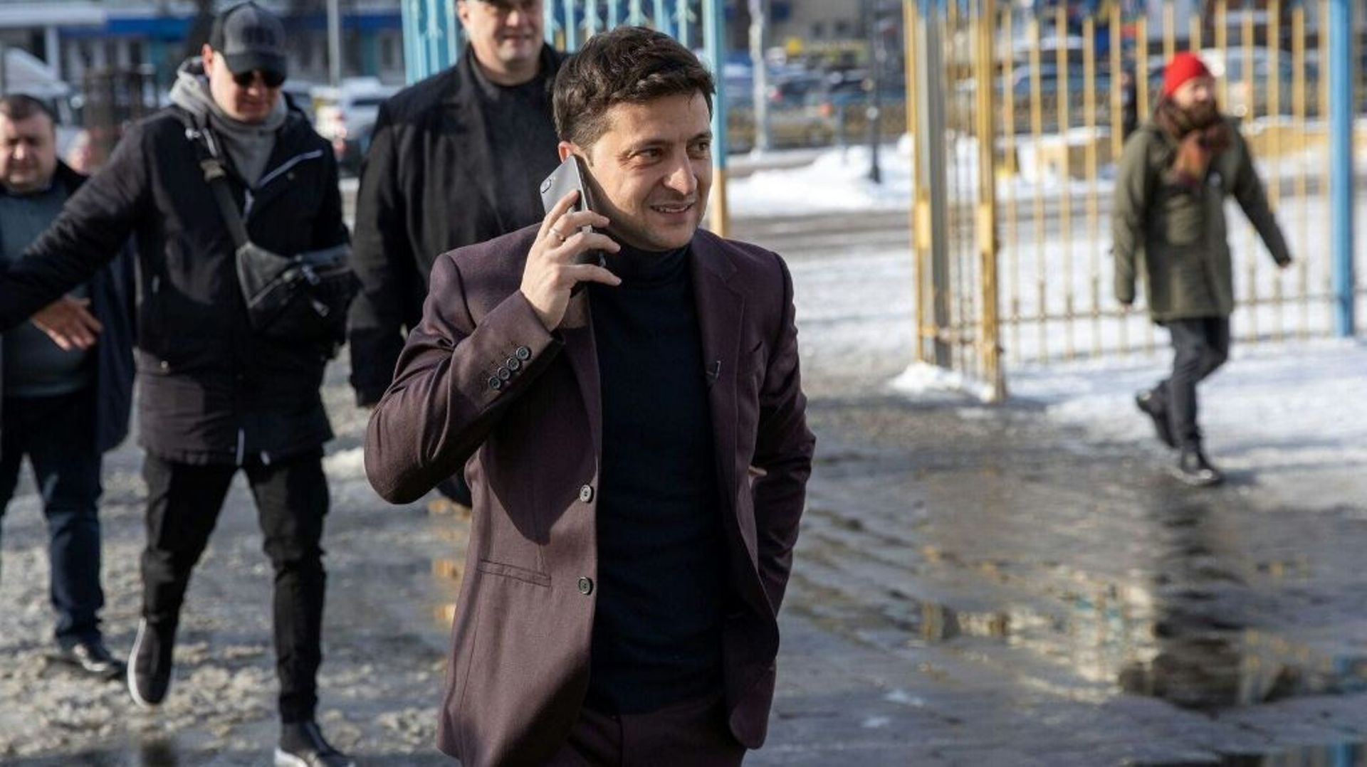 Le 'clown' Zelensky qui bouscule la course à la présidence en Ukraine ...