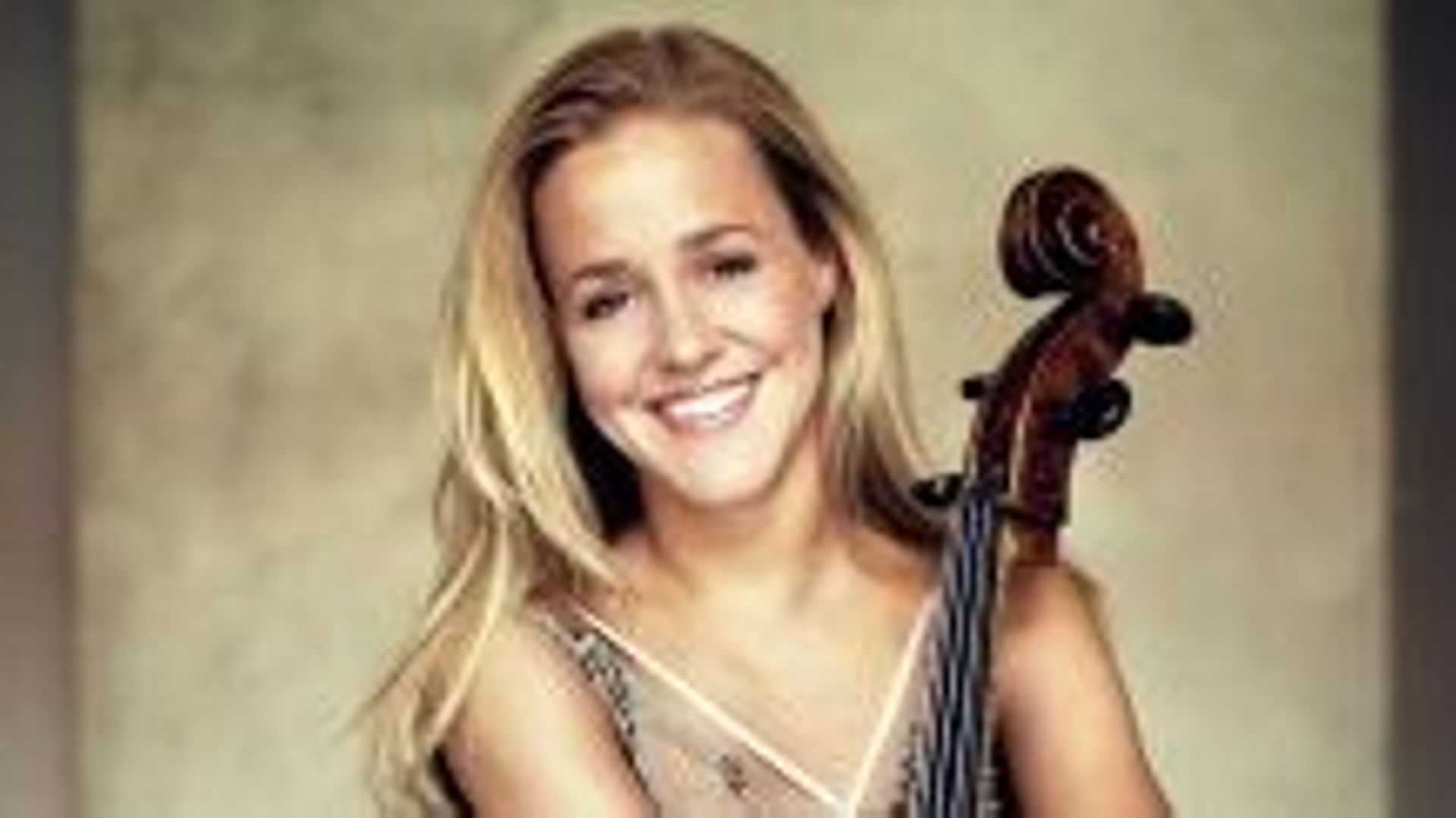 La violoncelliste Sol Gabetta et le pianiste Bertrand Chamayou ...