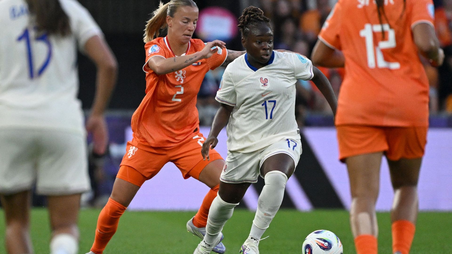 Écoutez 'Soleil Bleu' de Bleu Soleil feat. Luiza ainsi que nos autres nouveautés de la semaine ...