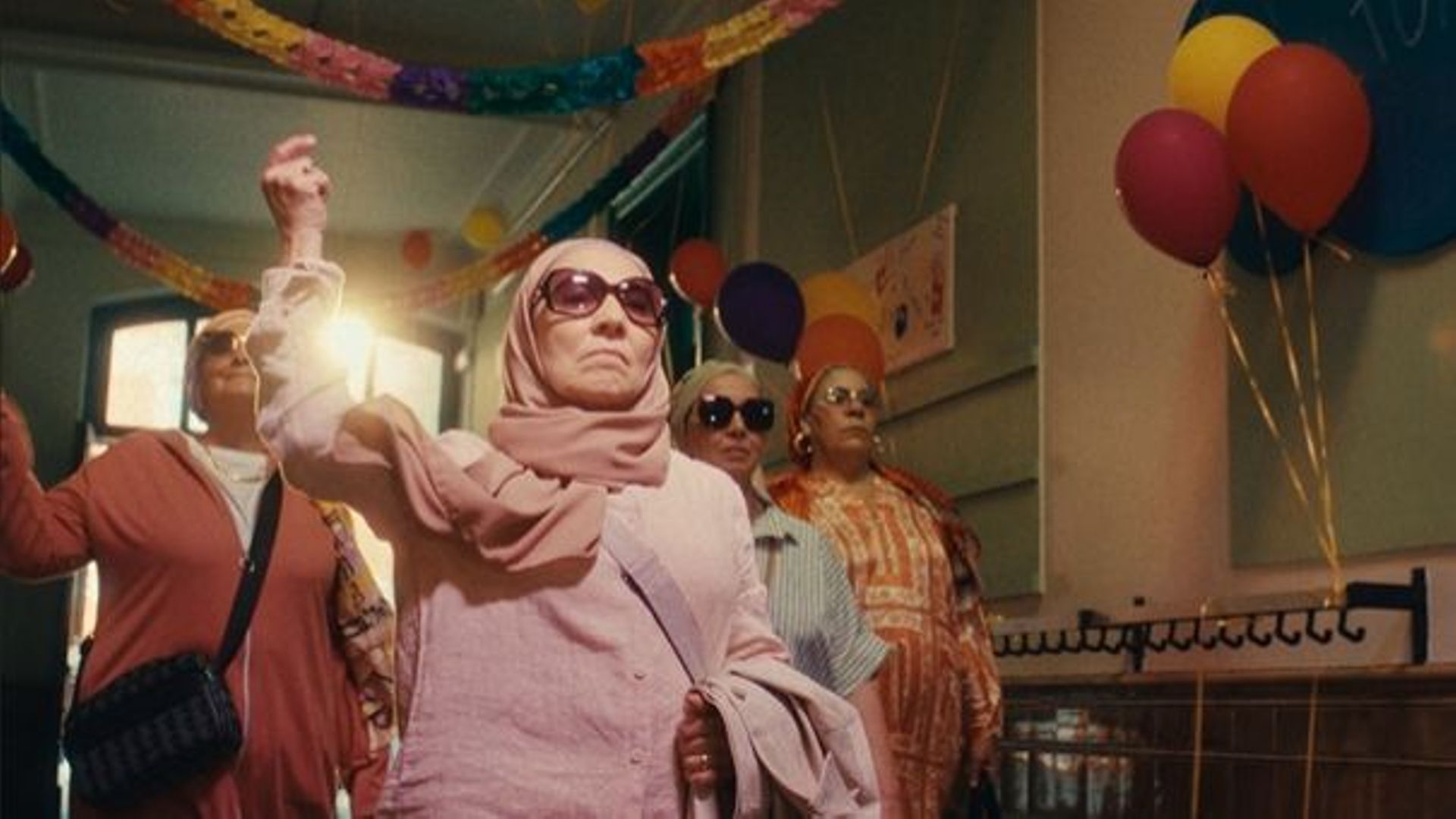 Le film 'Les Baronnes' de Nabil Ben Yadir et sa mère ouvrira la 40e ...