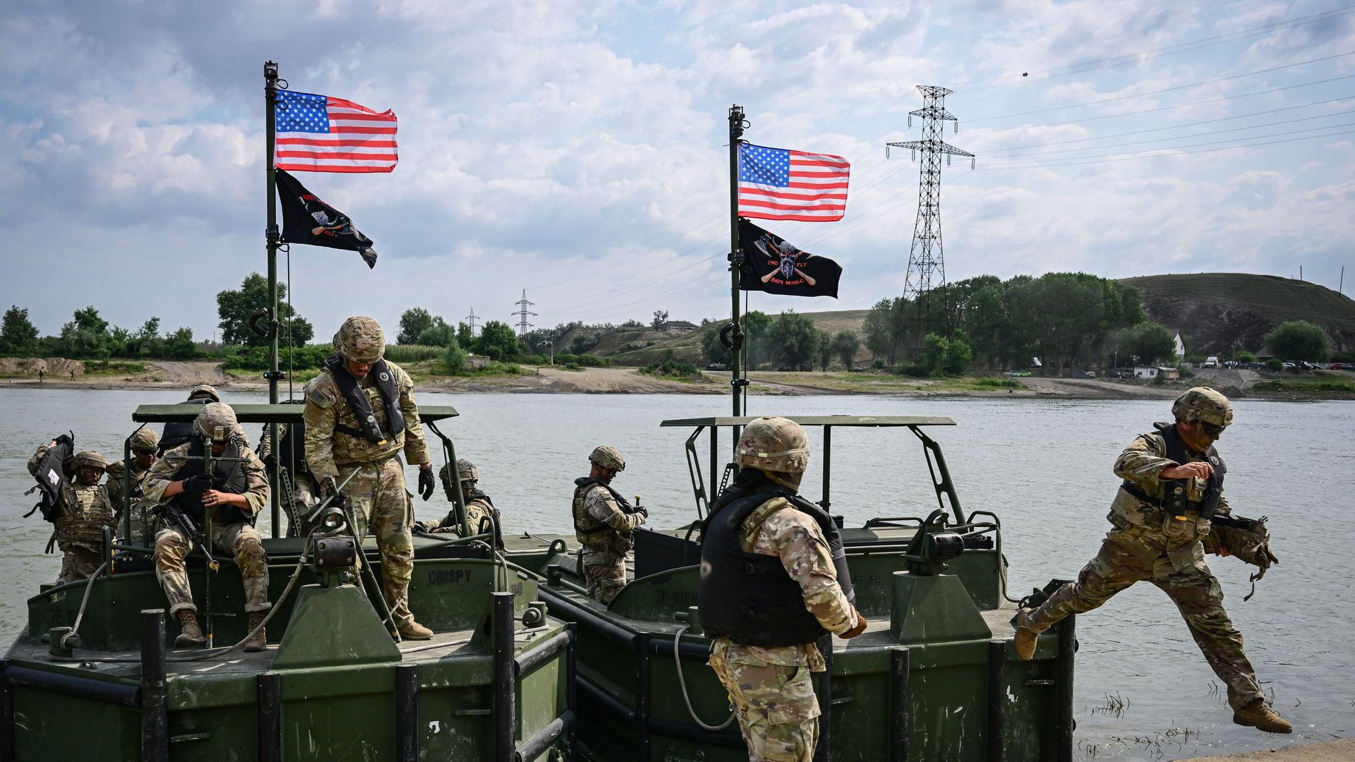 OTAN : les Etats-Unis vont réduire leur présence militaire en Europe, annonce la Roumanie - RTBF ...