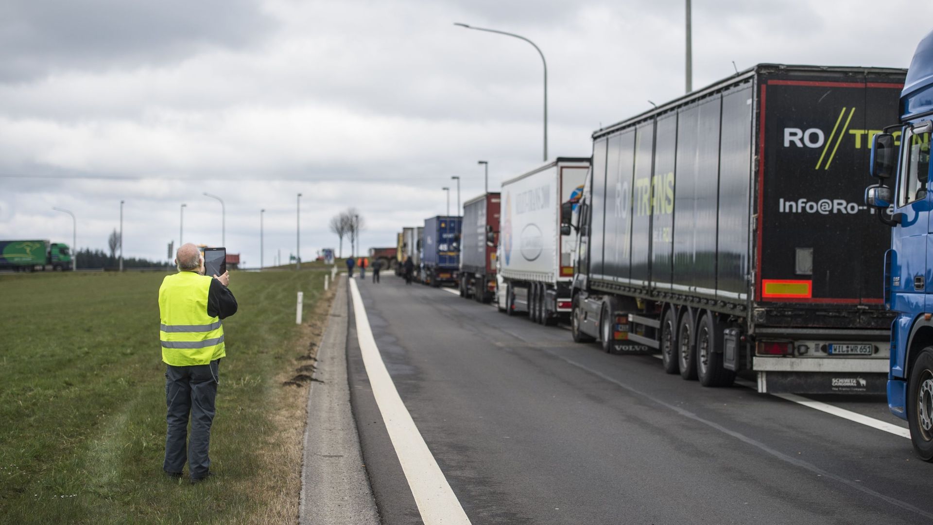 Barrages routiers: le gouvernement wallon reste ferme mais planche sur ...