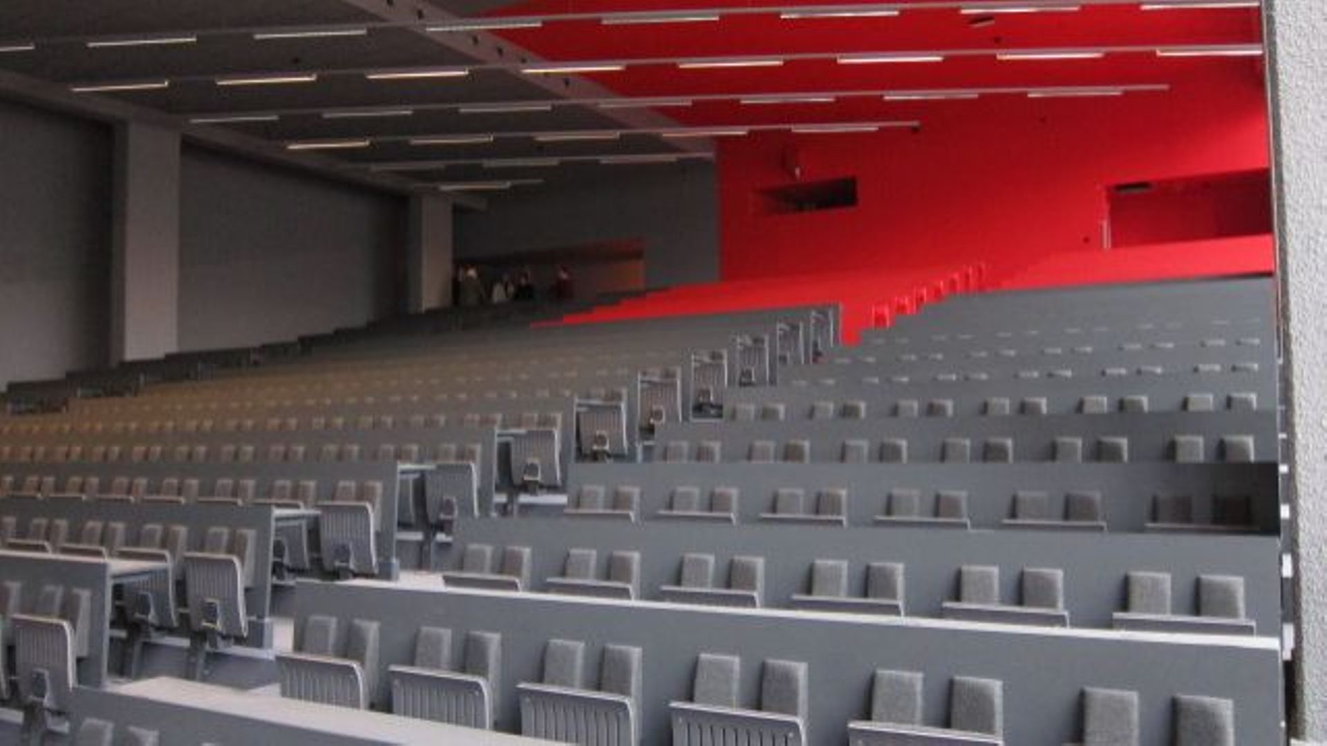 L'ancien cinéma Opera au centre de Liège accueille les nouveaux amphis ...