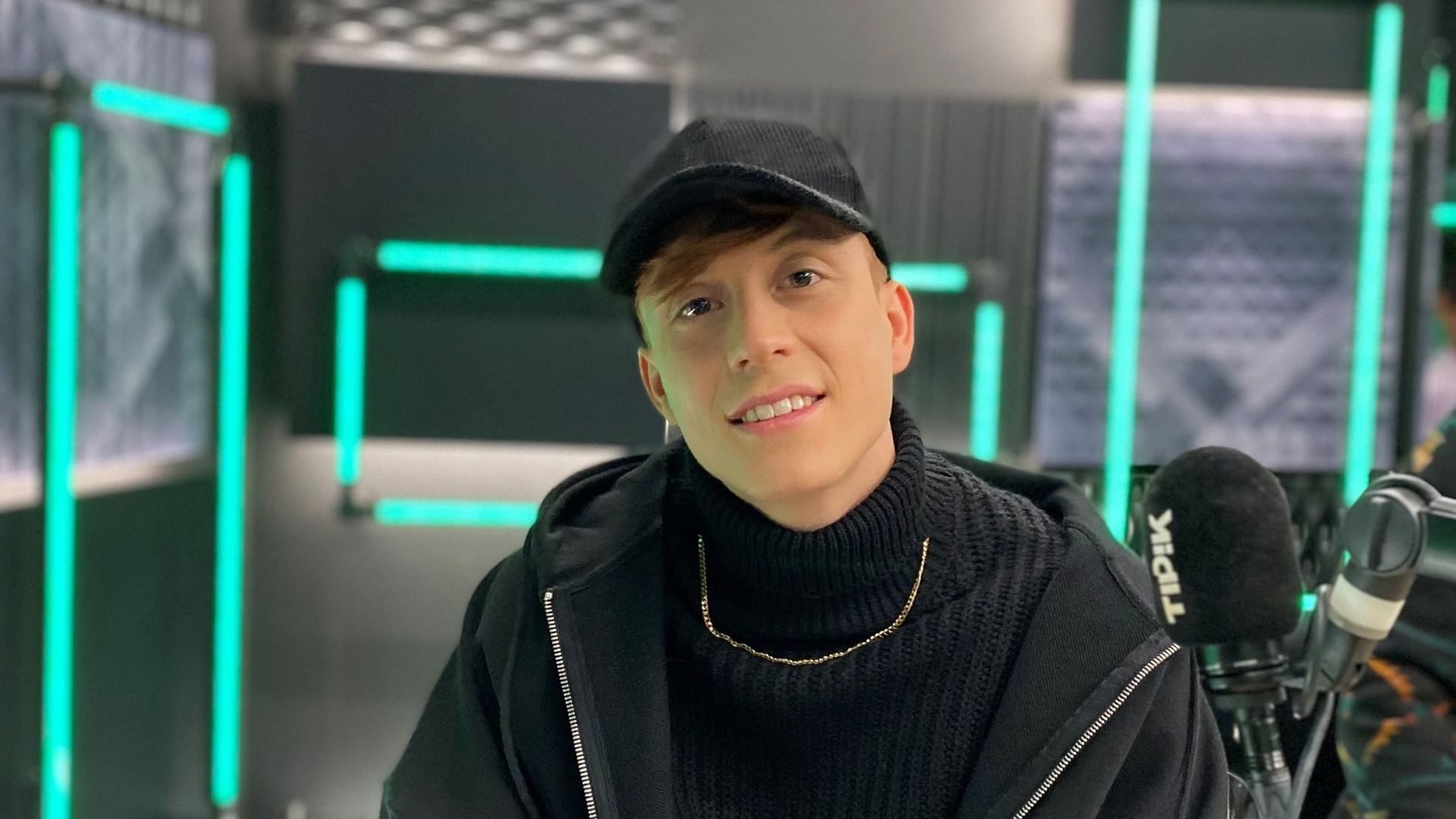 'Mélodrame', la nouveauté de Loïc Nottet à découvrir le 9 novembre ...